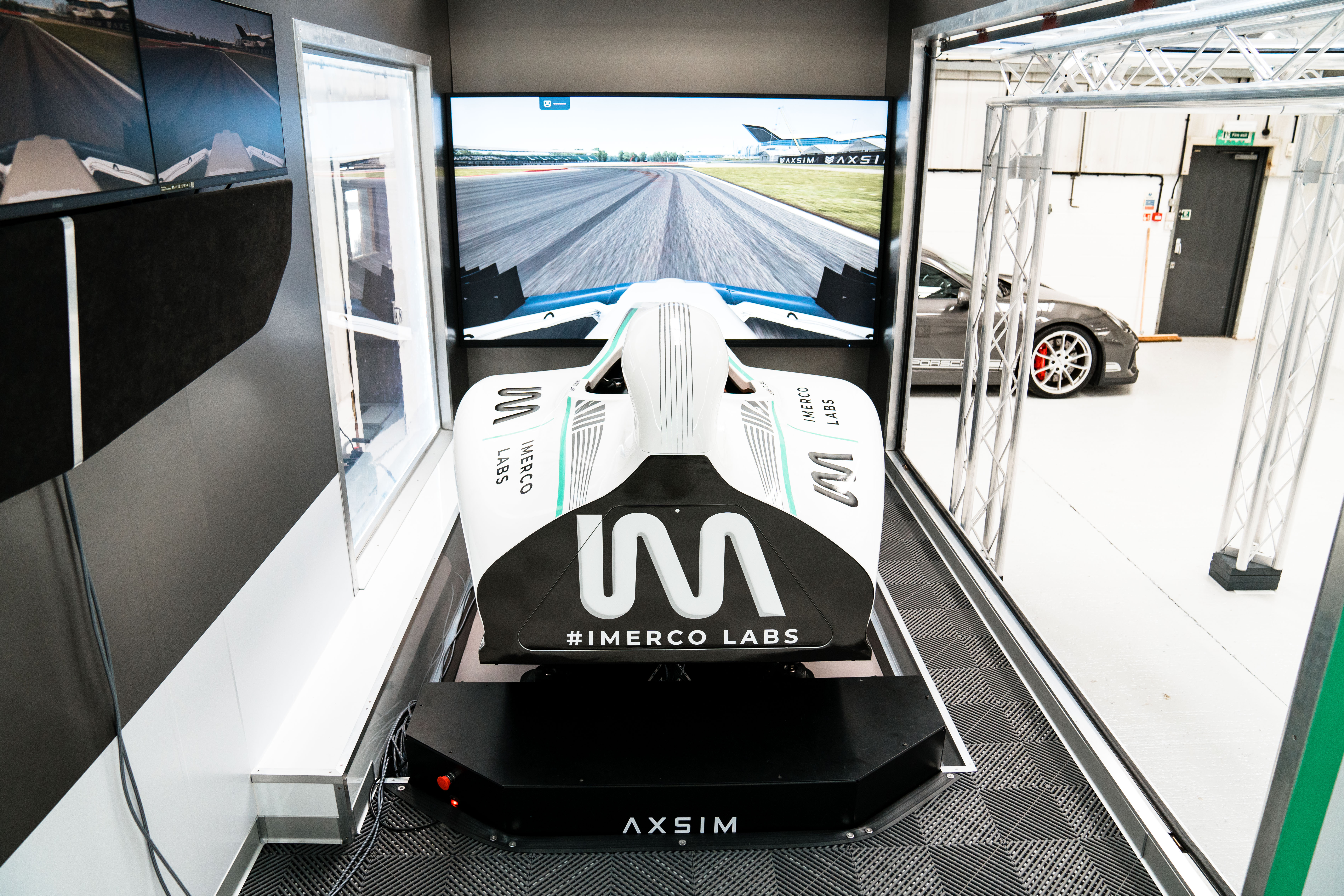 AXSIM FORMULA SIMULATOR for sale by auction in Reading, Berkshire ...
