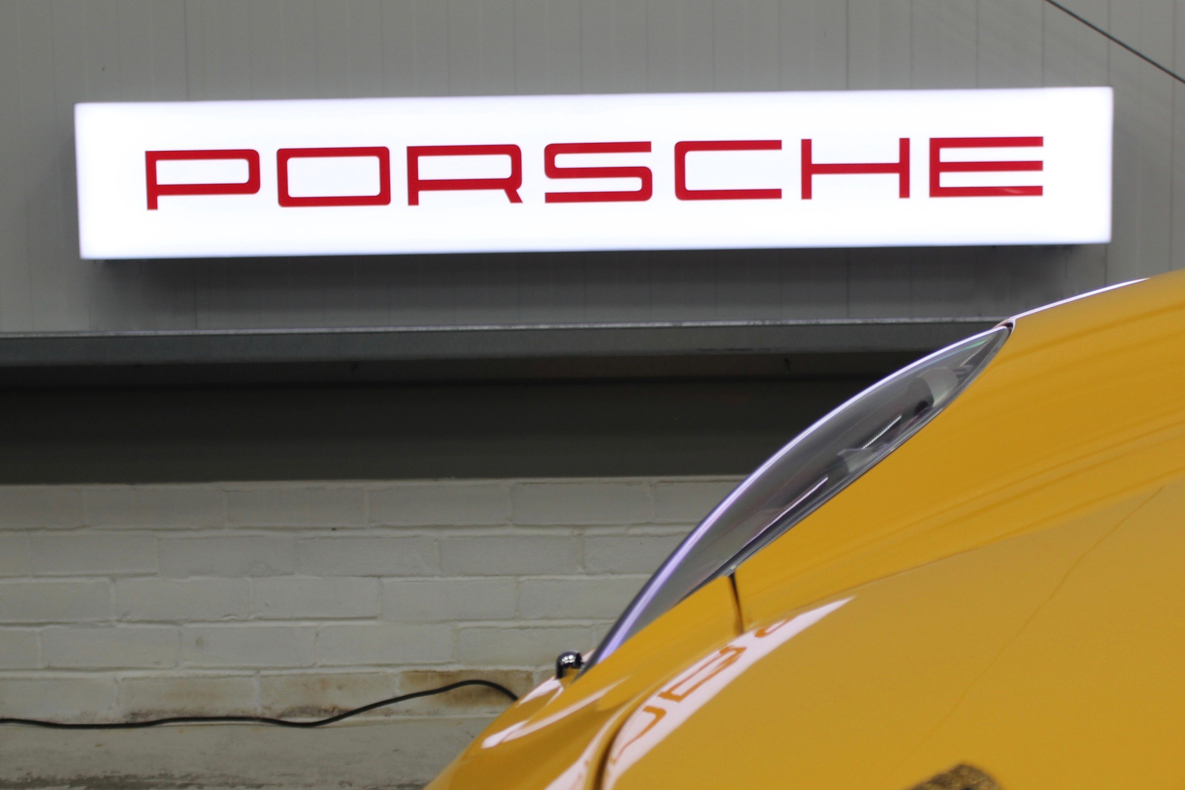 LARGE PORSCHE ILLUMINATED SIGN