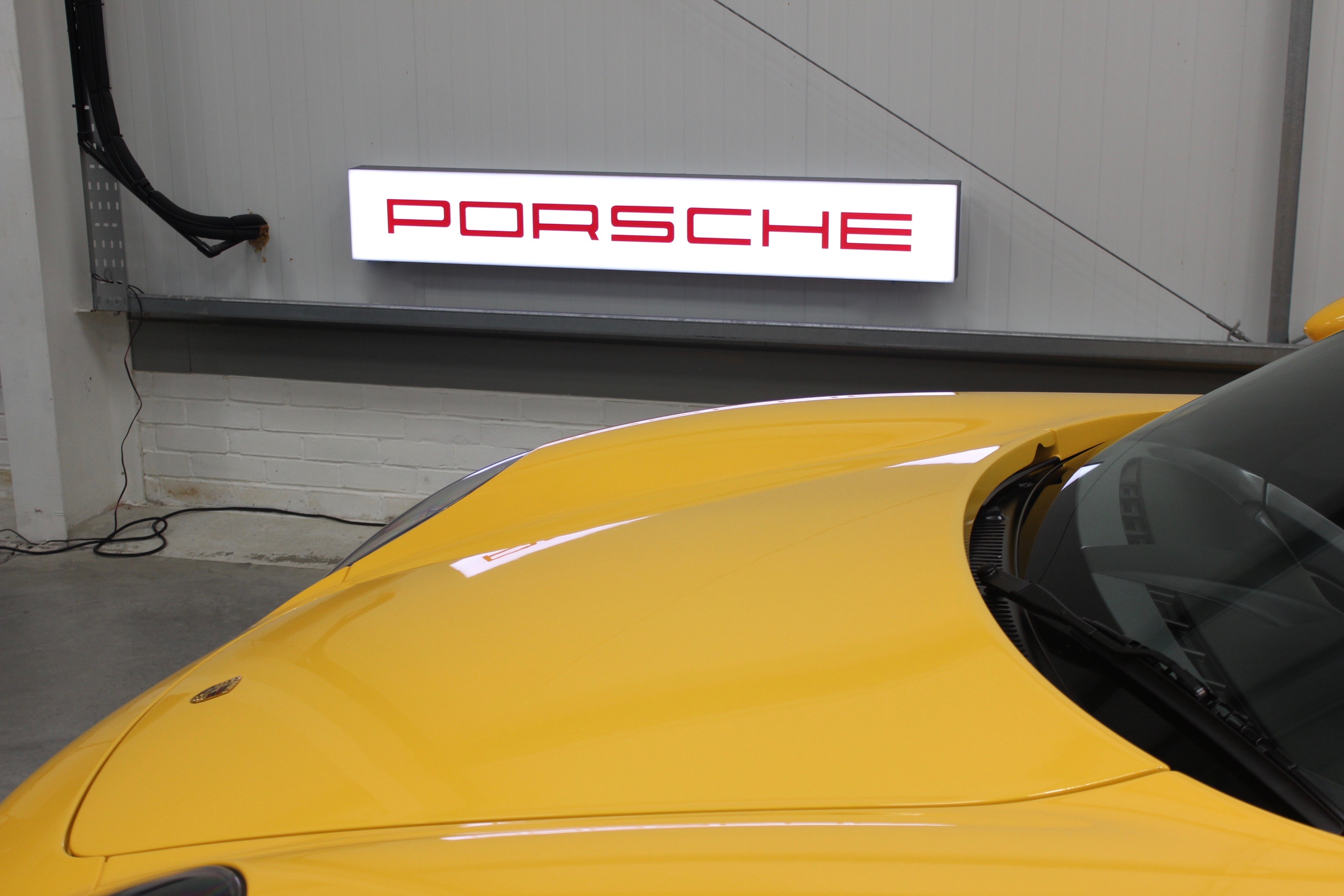 LARGE PORSCHE ILLUMINATED SIGN