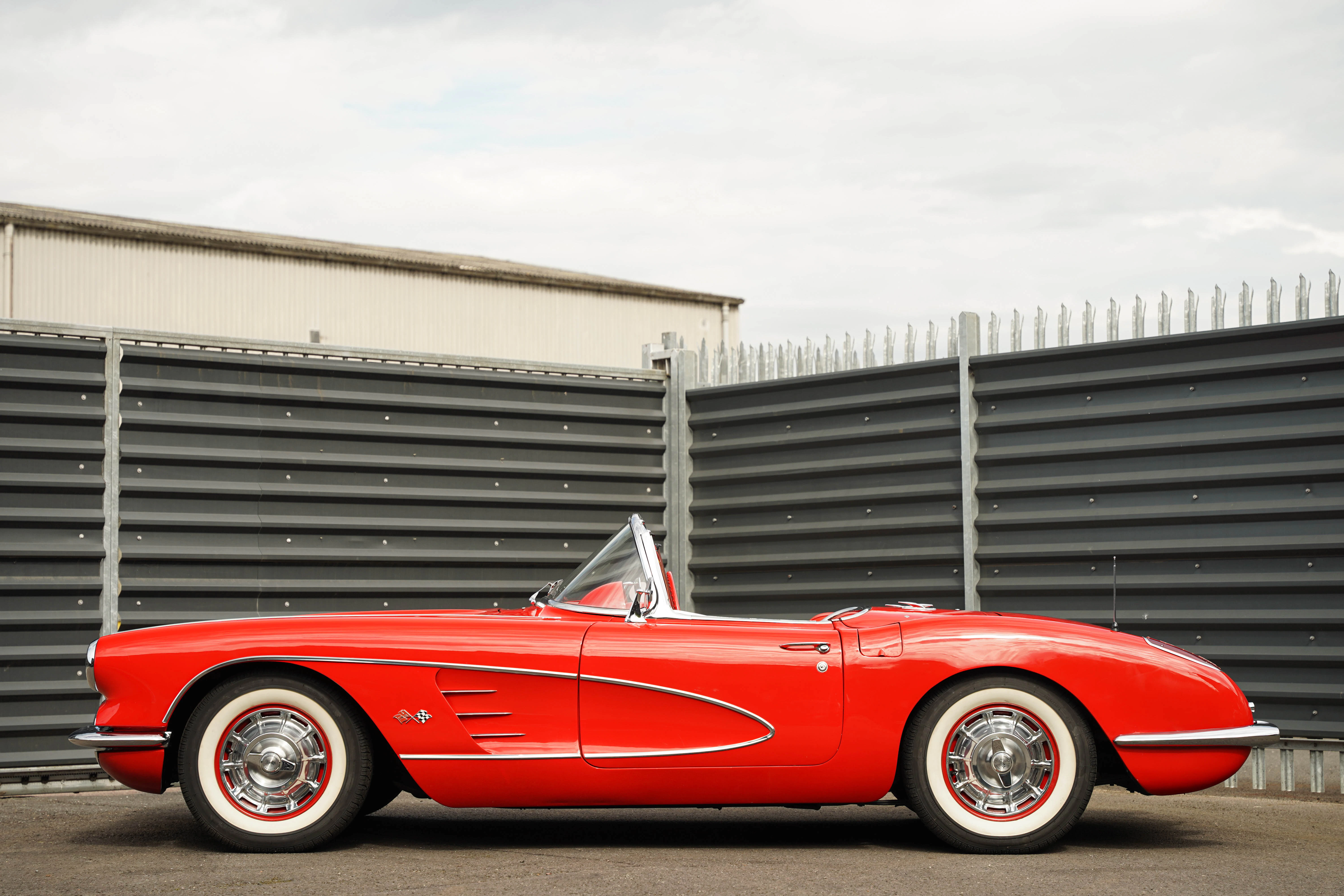 1960 CHEVROLET CORVETTE (C1)