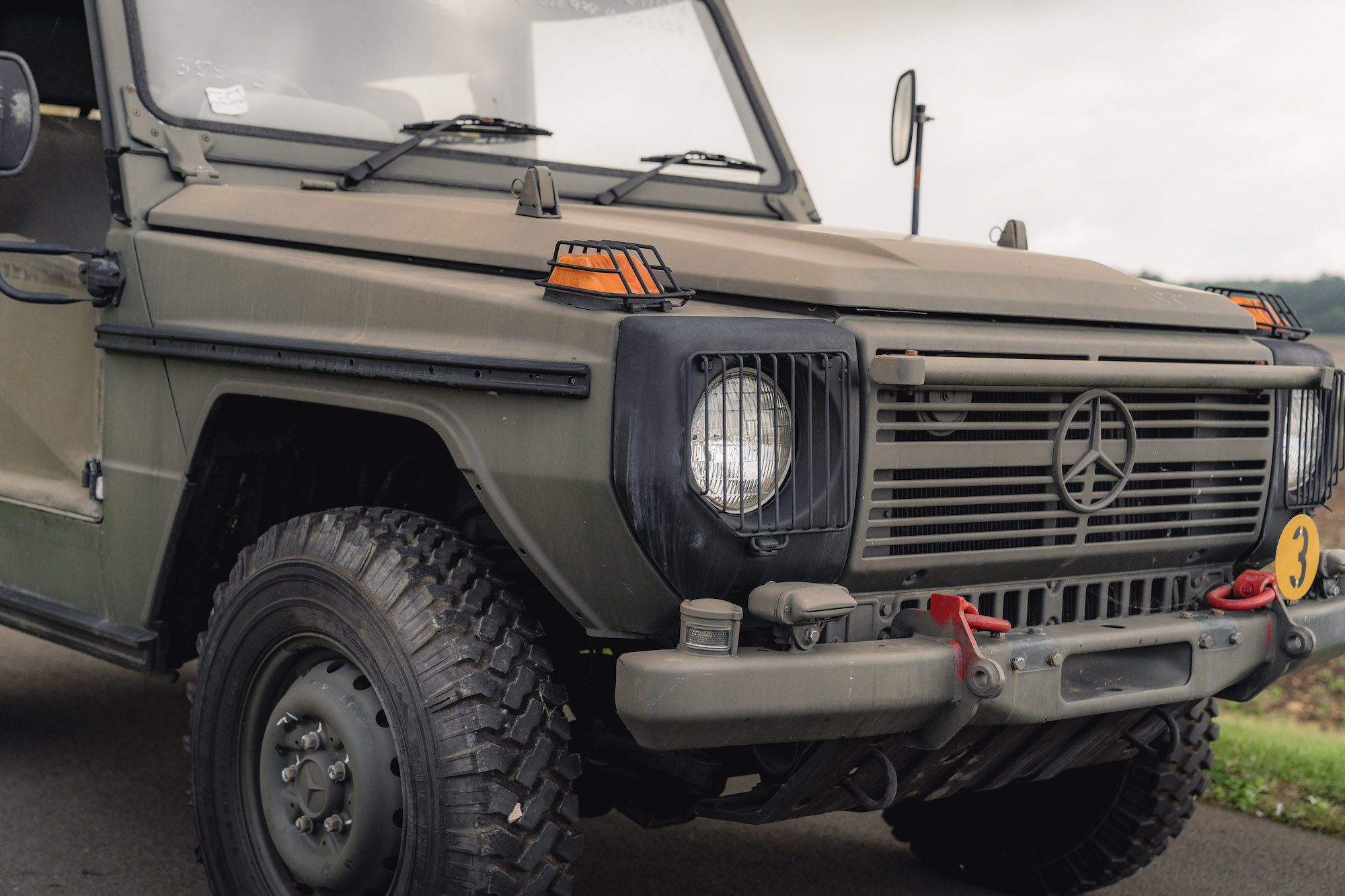 1990 MERCEDES-BENZ (W461) 240GD WOLF