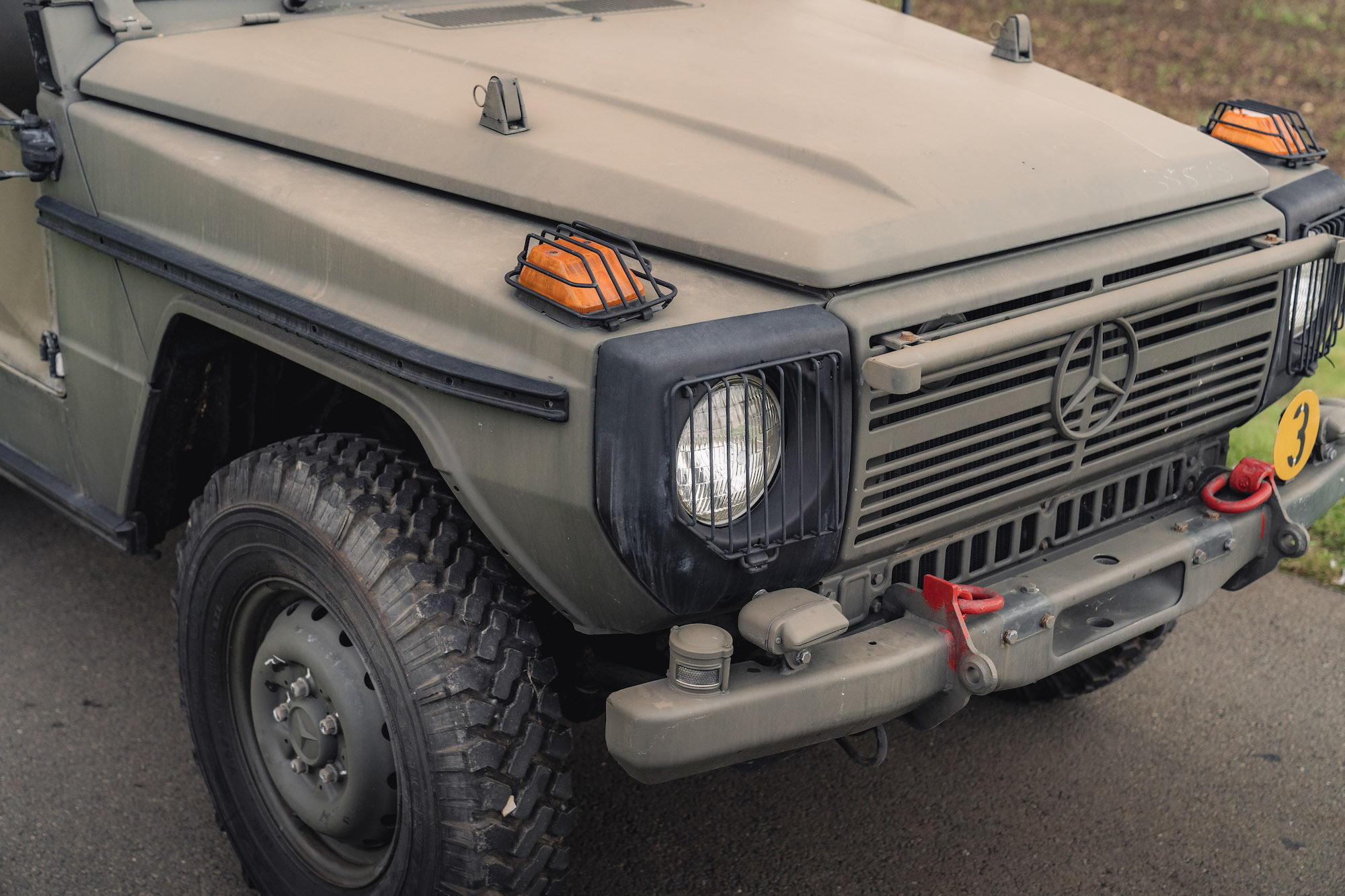 1990 MERCEDES-BENZ (W461) 240GD WOLF