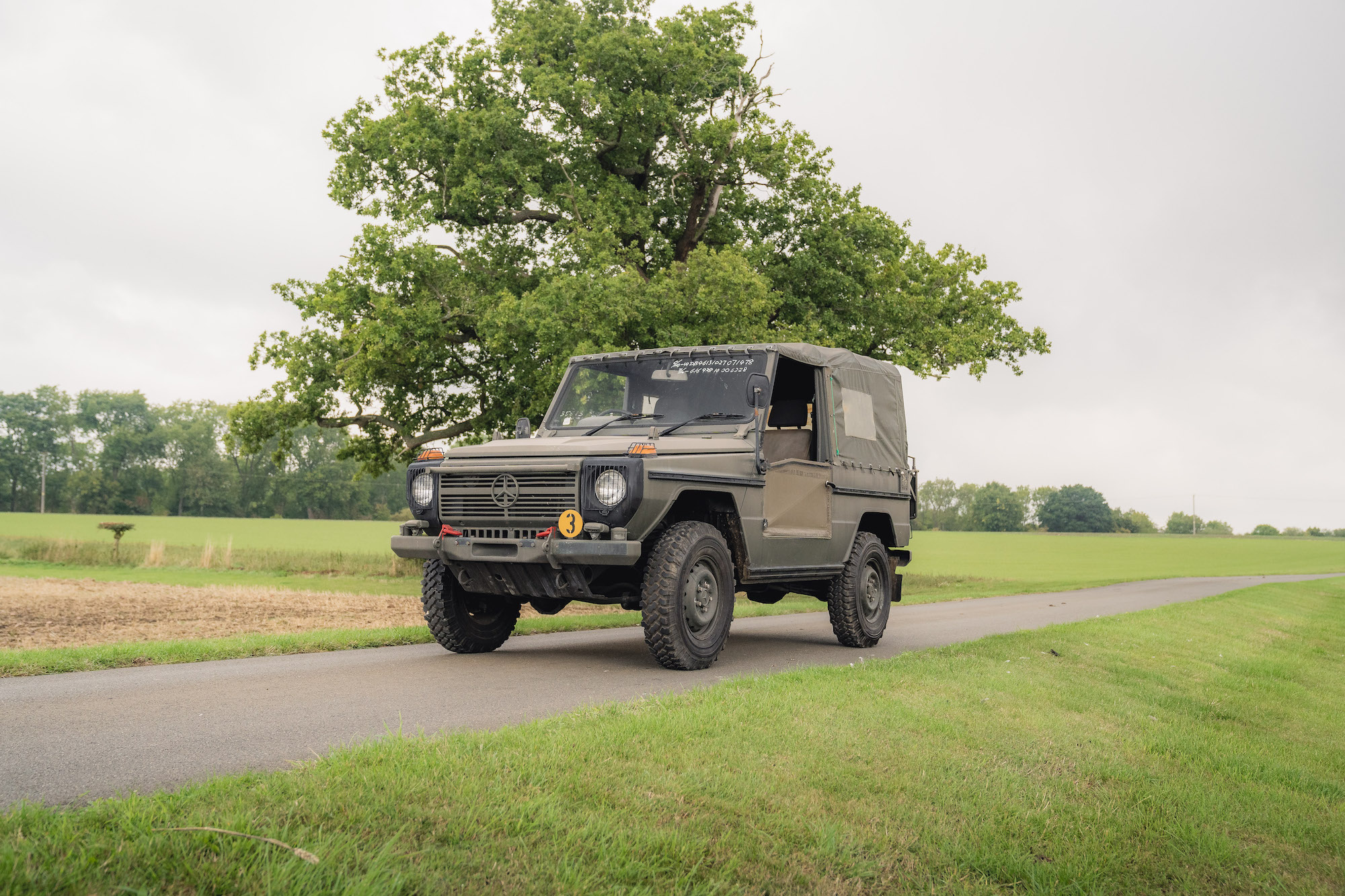 1990 MERCEDES-BENZ (W461) 240GD WOLF