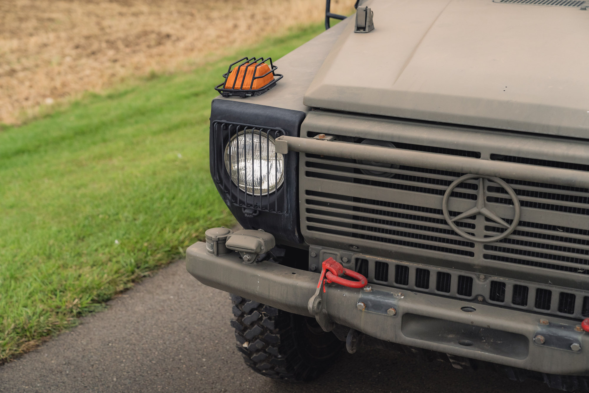 1990 MERCEDES-BENZ (W461) 240GD WOLF