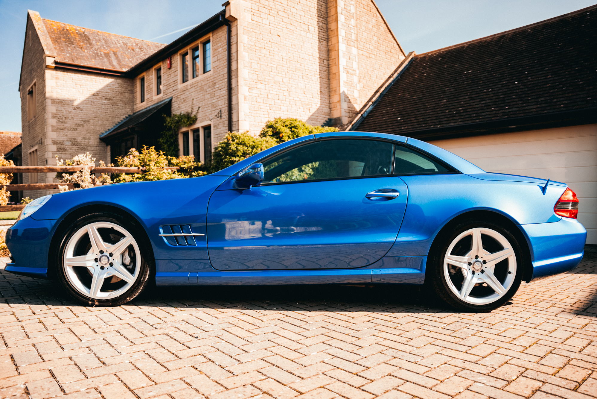 2010 MERCEDES-BENZ (R230) SL500