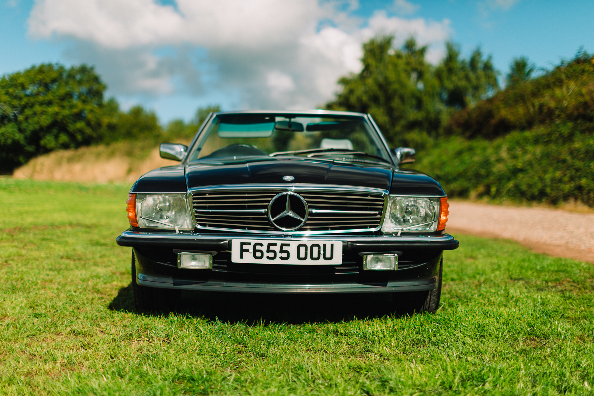 1988 MERCEDES-BENZ (R107) 500SL