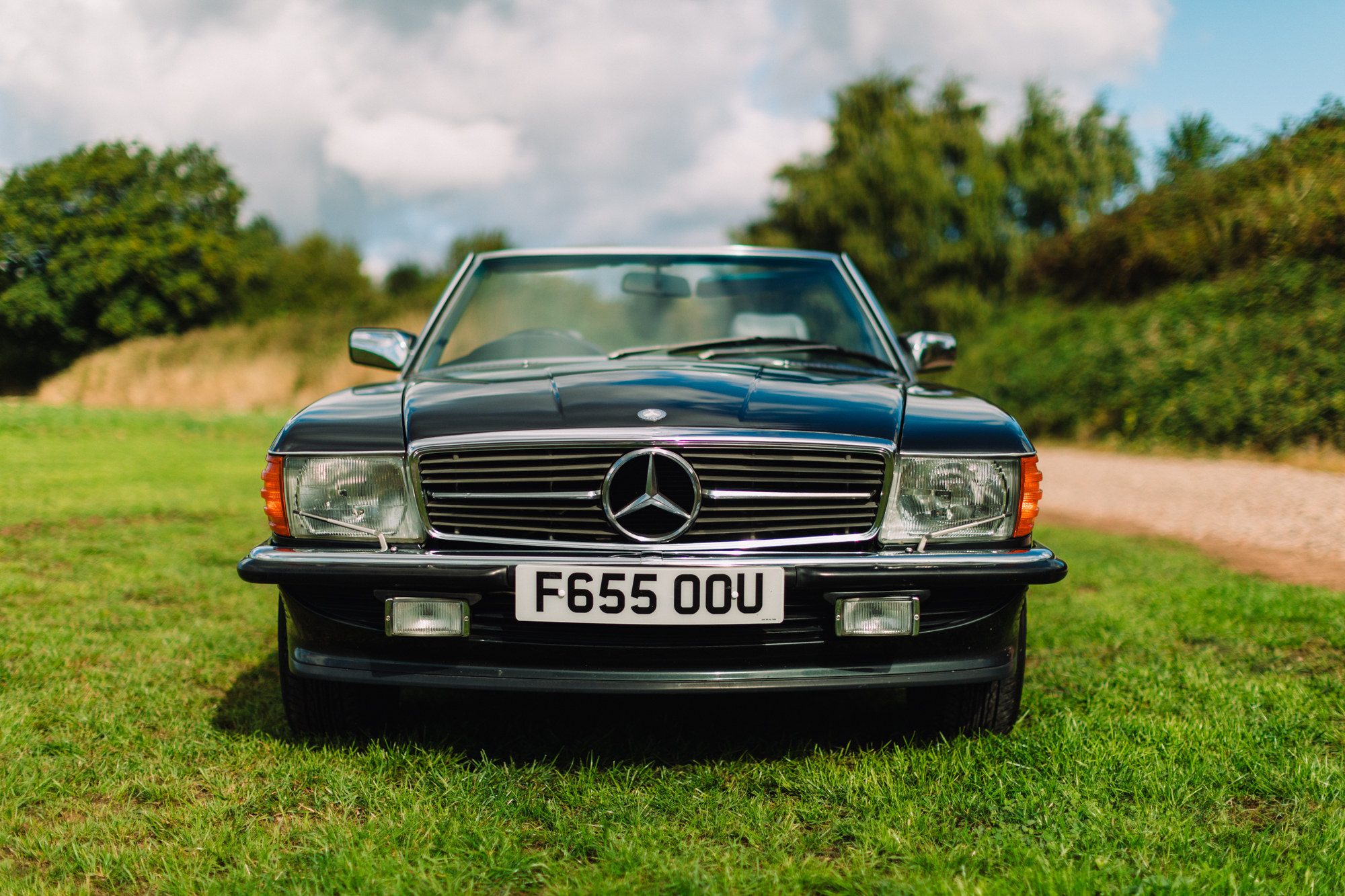 1988 MERCEDES-BENZ (R107) 500SL