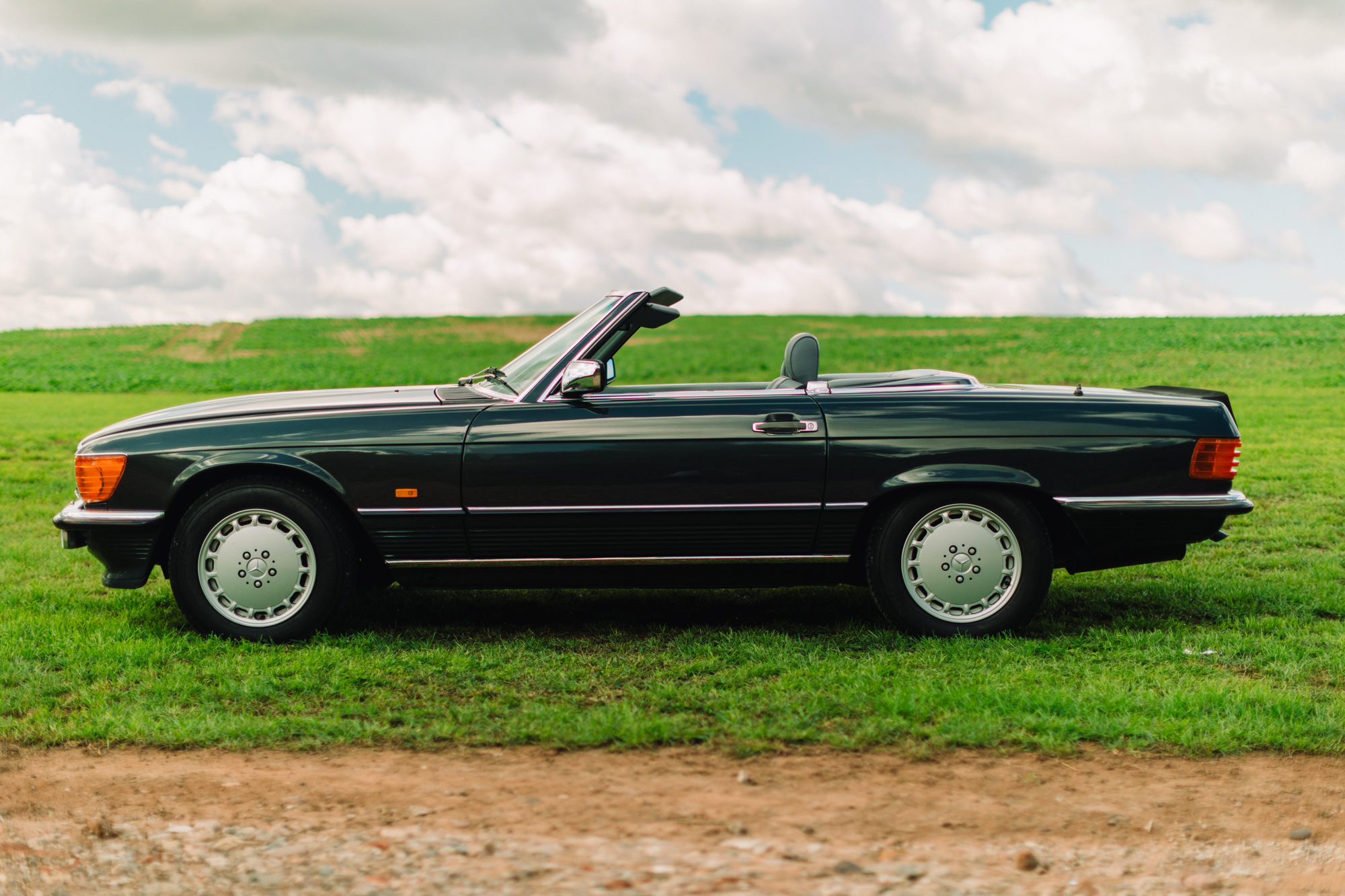 1988 MERCEDES-BENZ (R107) 500SL