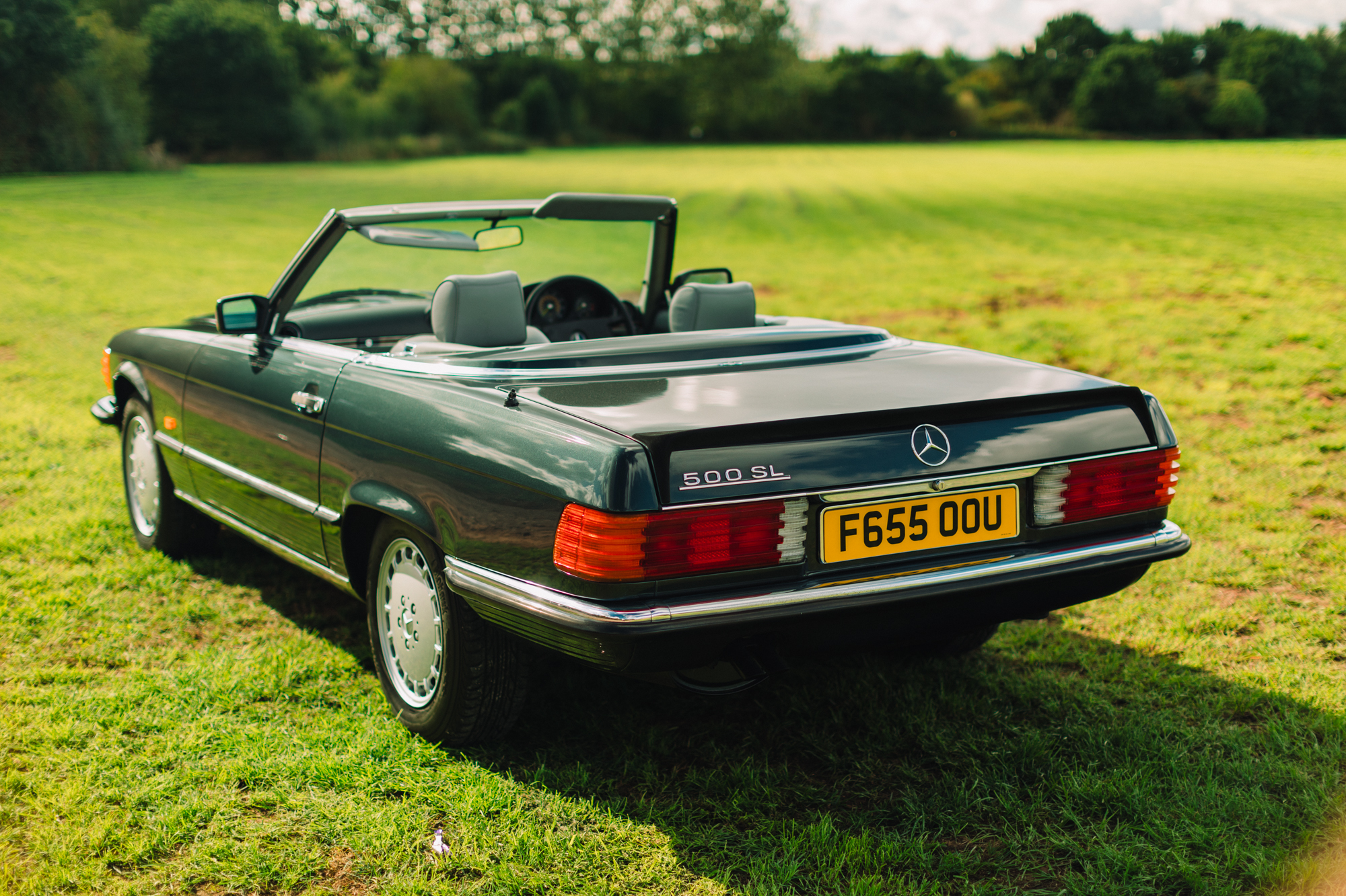 1988 MERCEDES-BENZ (R107) 500SL