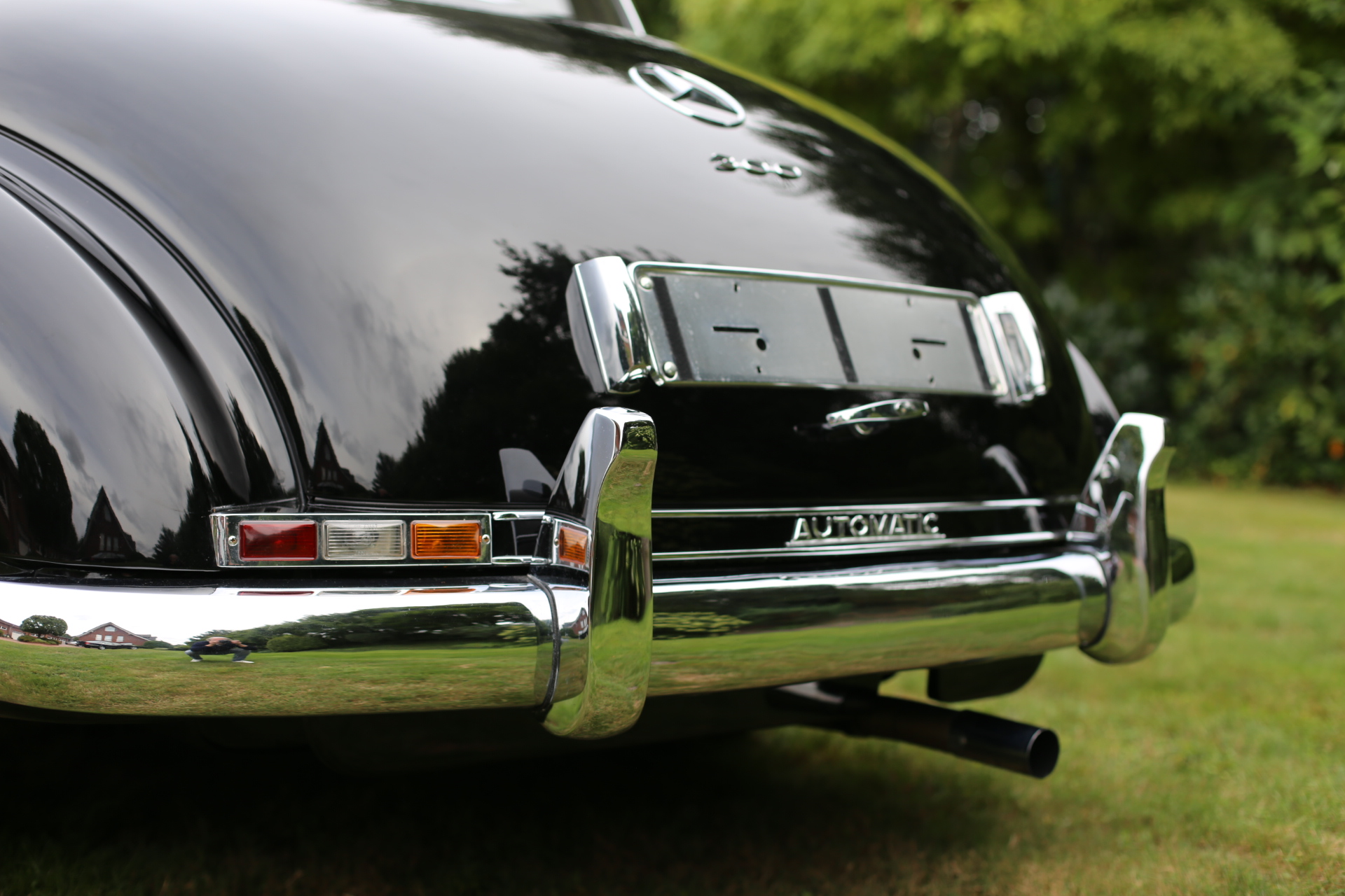1957 MERCEDES-BENZ (W186 IV) 300C 'ADENAUER'