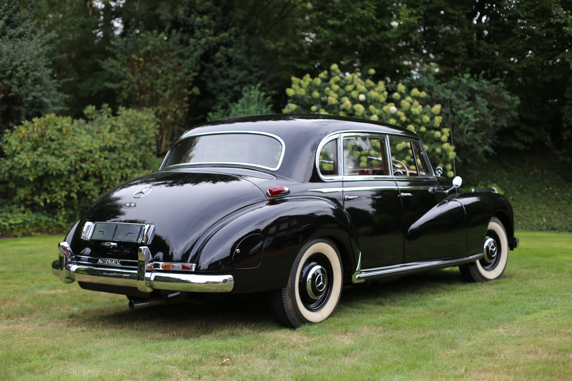 1957 MERCEDES-BENZ (W186 IV) 300C 'ADENAUER'