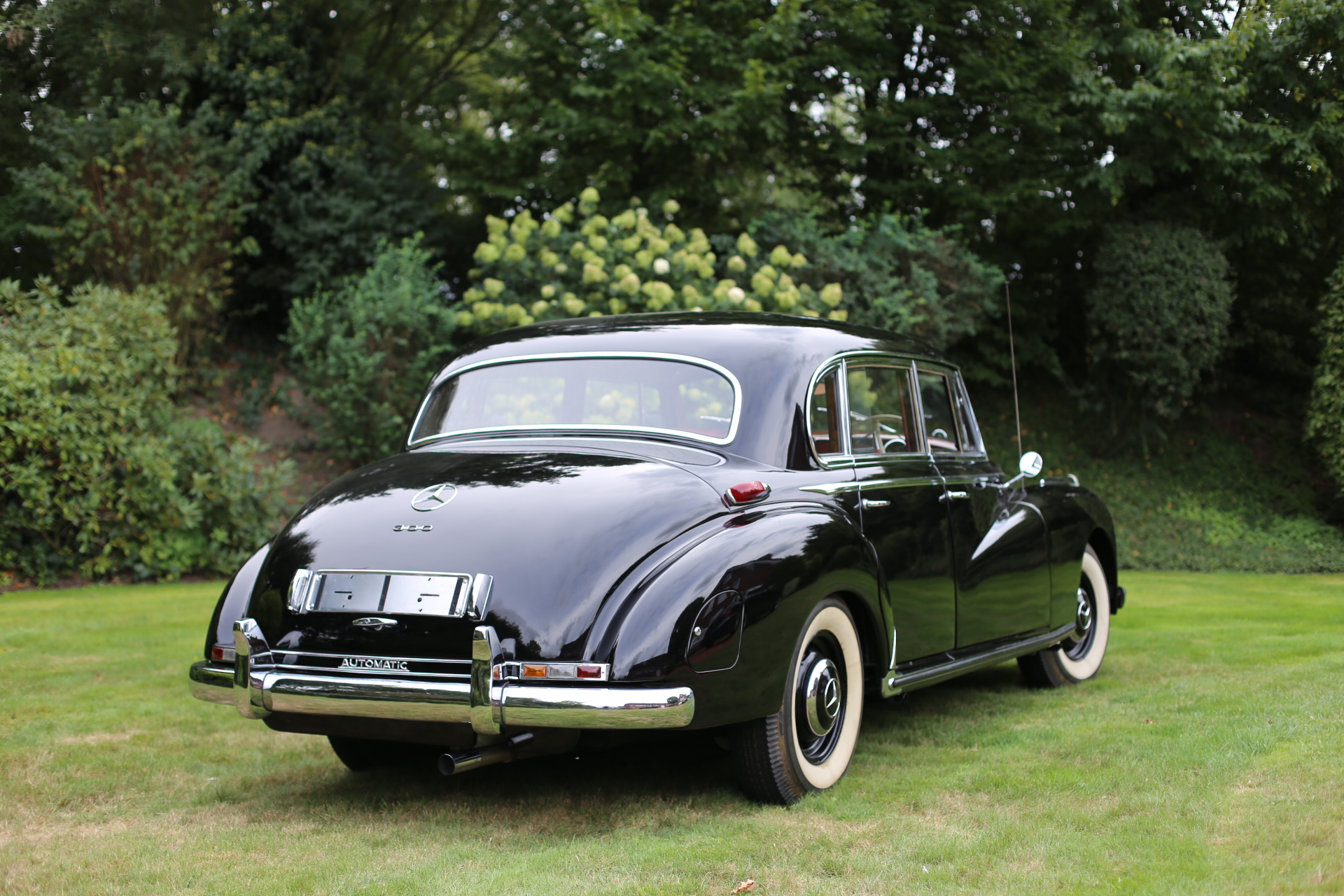 1957 MERCEDES-BENZ (W186 IV) 300C 'ADENAUER'