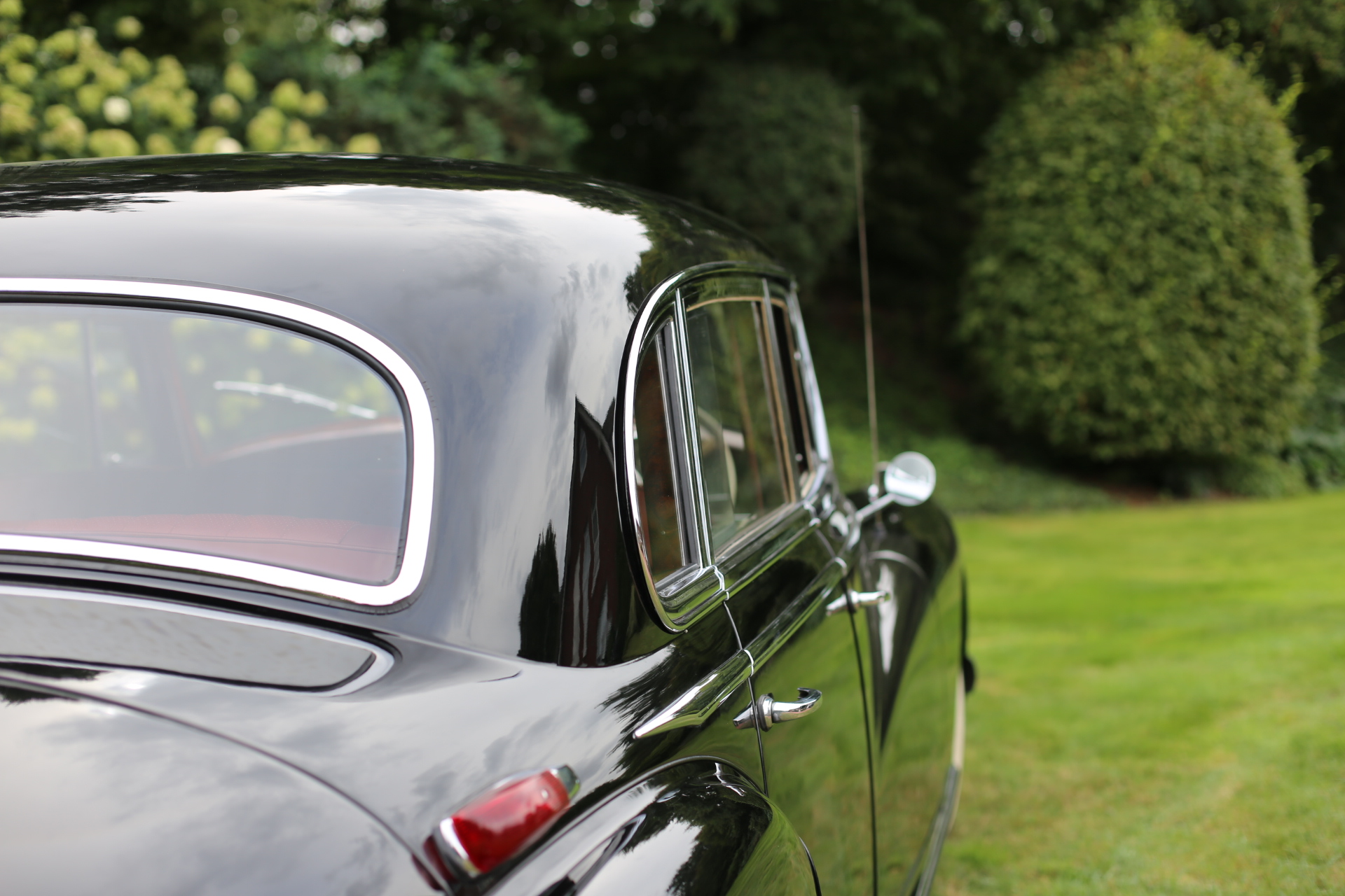 1957 MERCEDES-BENZ (W186 IV) 300C 'ADENAUER'