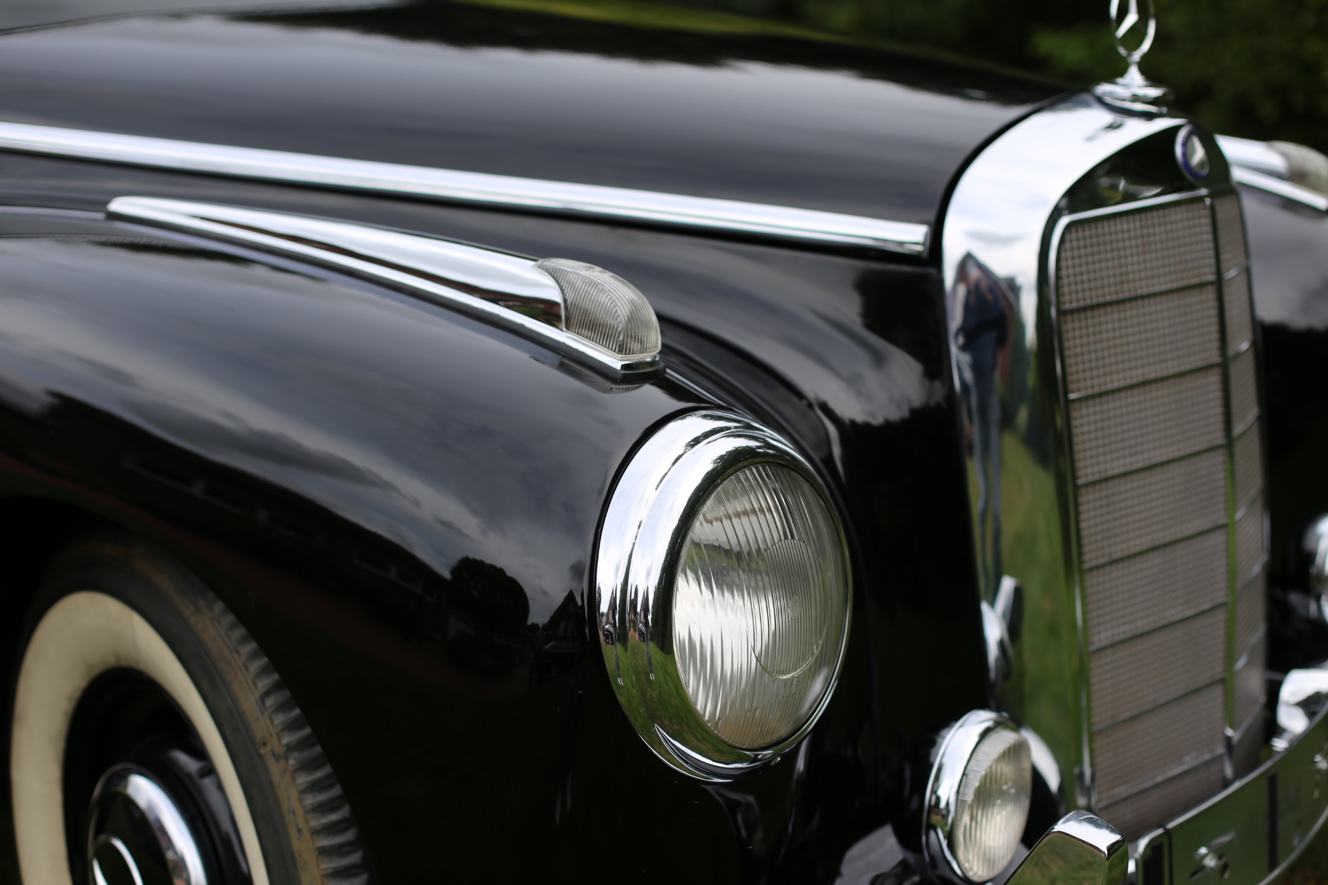 1957 MERCEDES-BENZ (W186 IV) 300C 'ADENAUER'