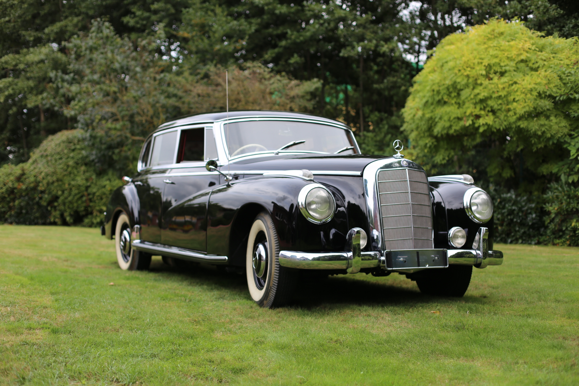1957 MERCEDES-BENZ (W186 IV) 300C 'ADENAUER'