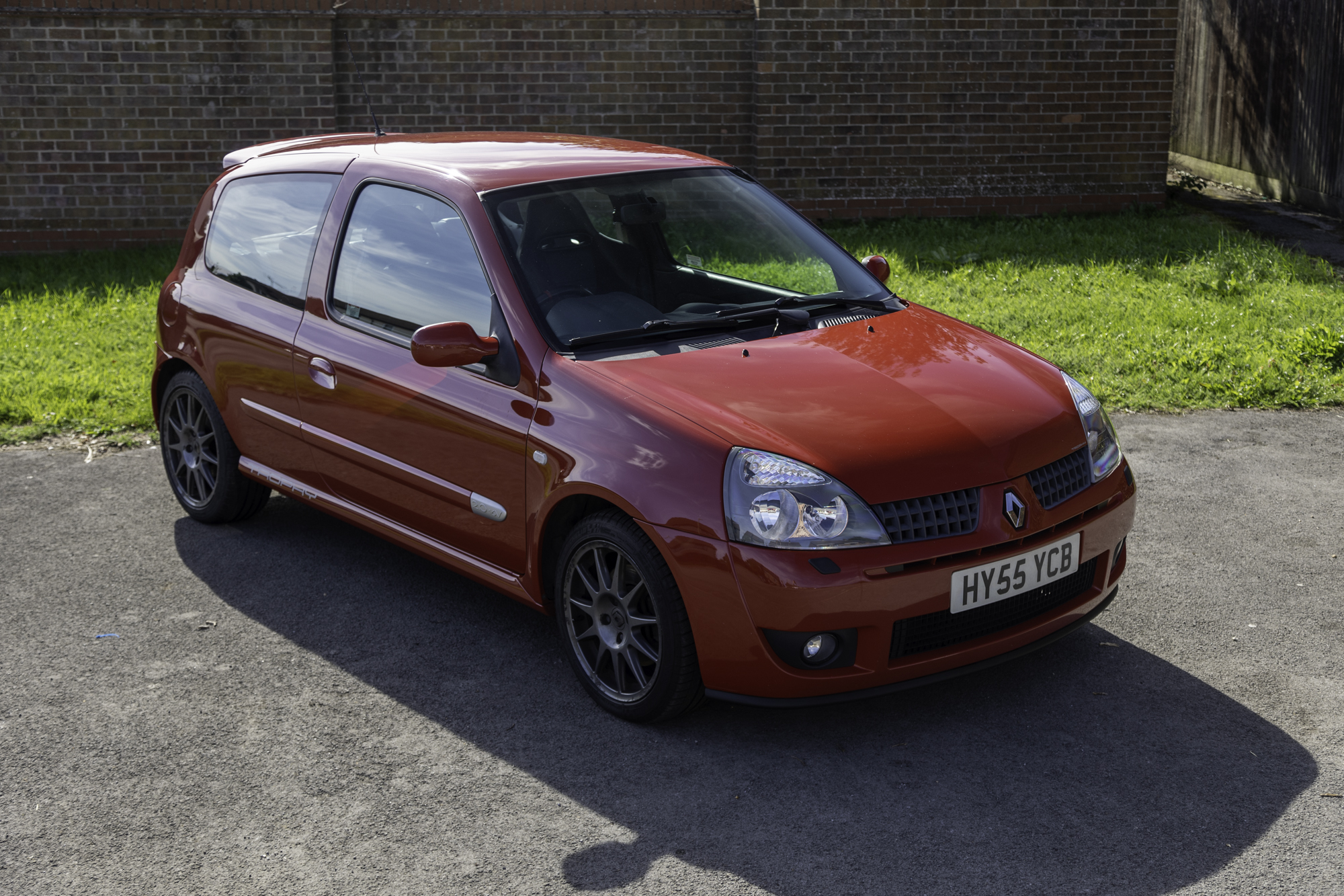 2005 RENAULTSPORT CLIO 182 TROPHY