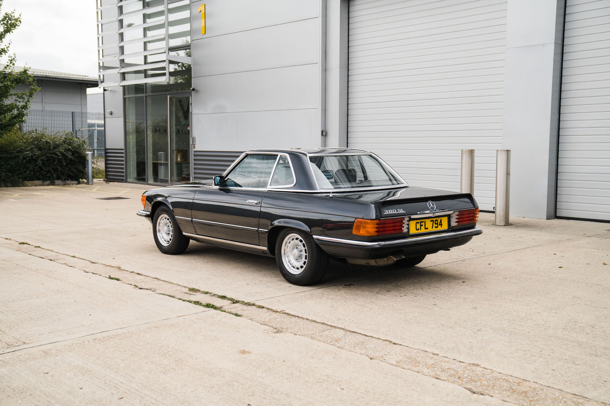 1985 MERCEDES-BENZ (R107) 380 SL