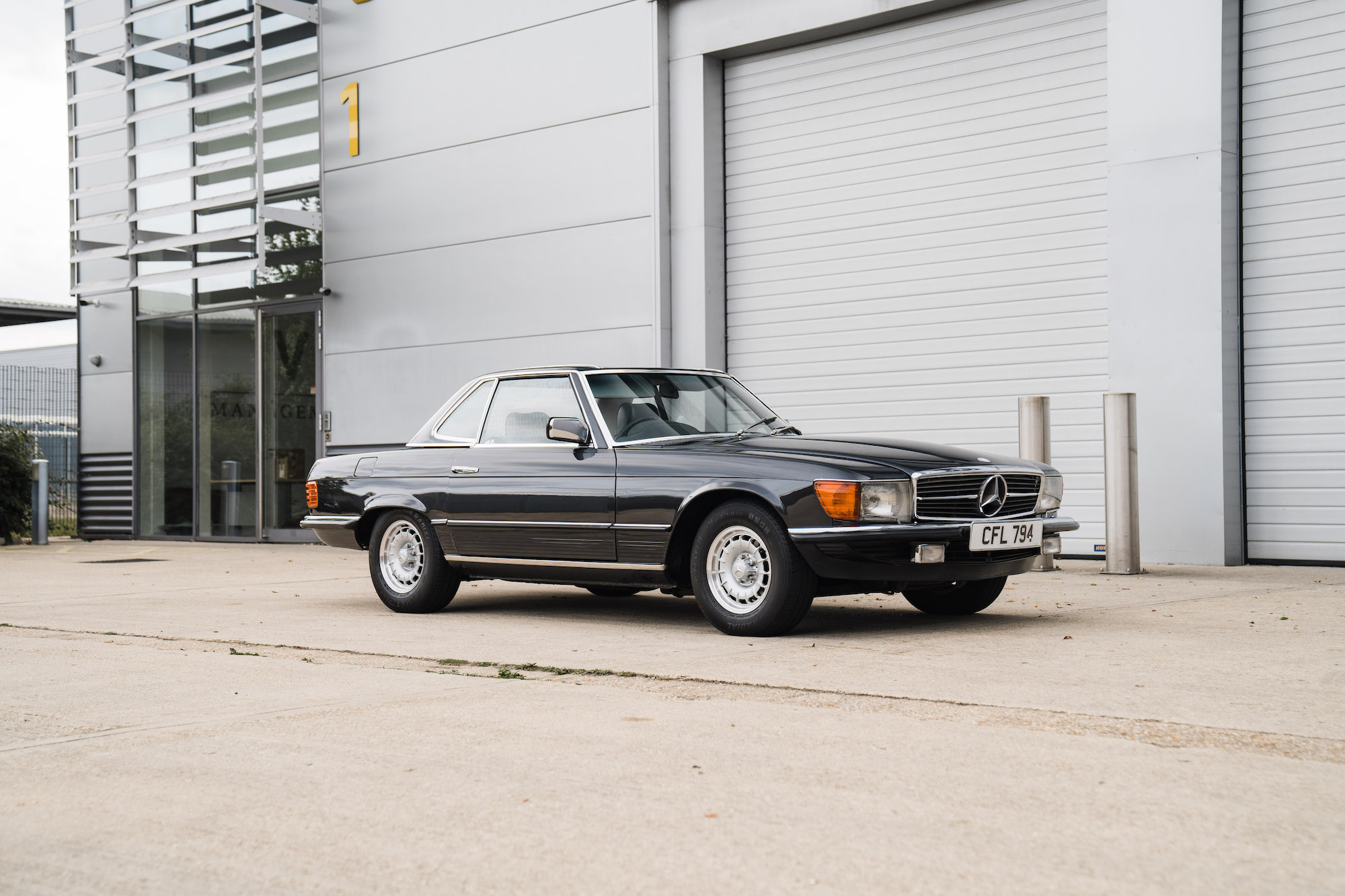 1985 MERCEDES-BENZ (R107) 380 SL