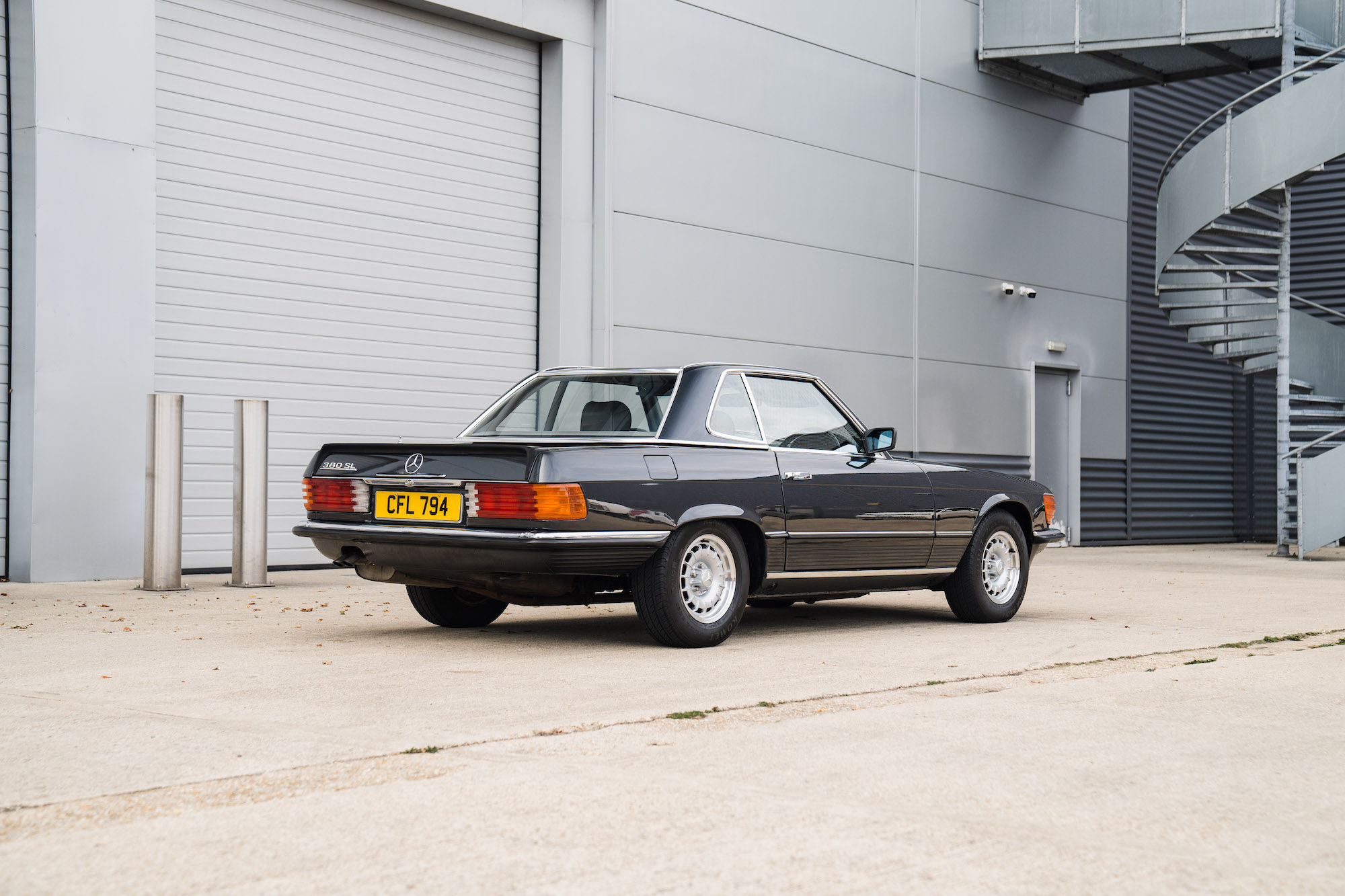 1985 MERCEDES-BENZ (R107) 380 SL