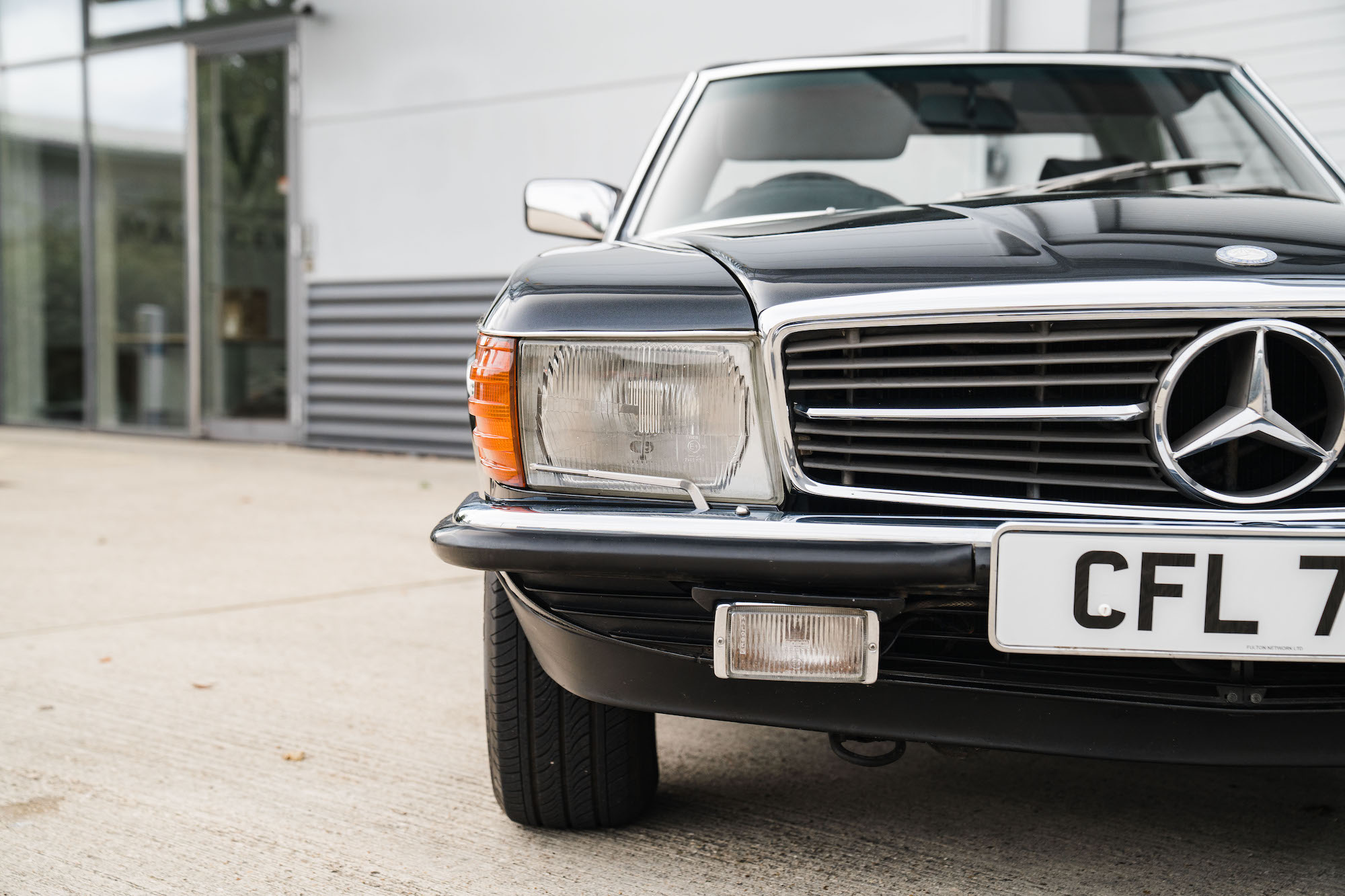 1985 MERCEDES-BENZ (R107) 380 SL