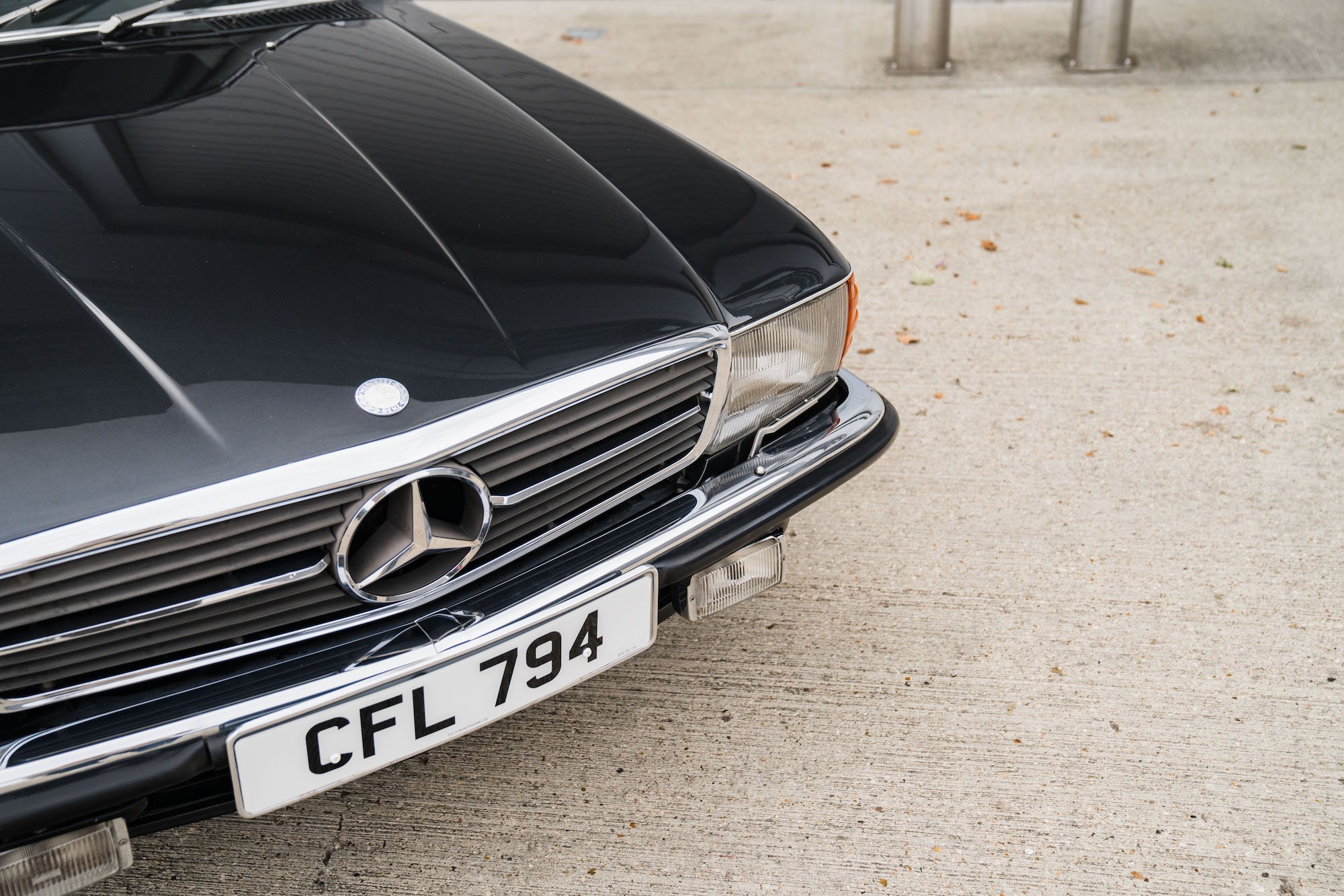 1985 MERCEDES-BENZ (R107) 380 SL