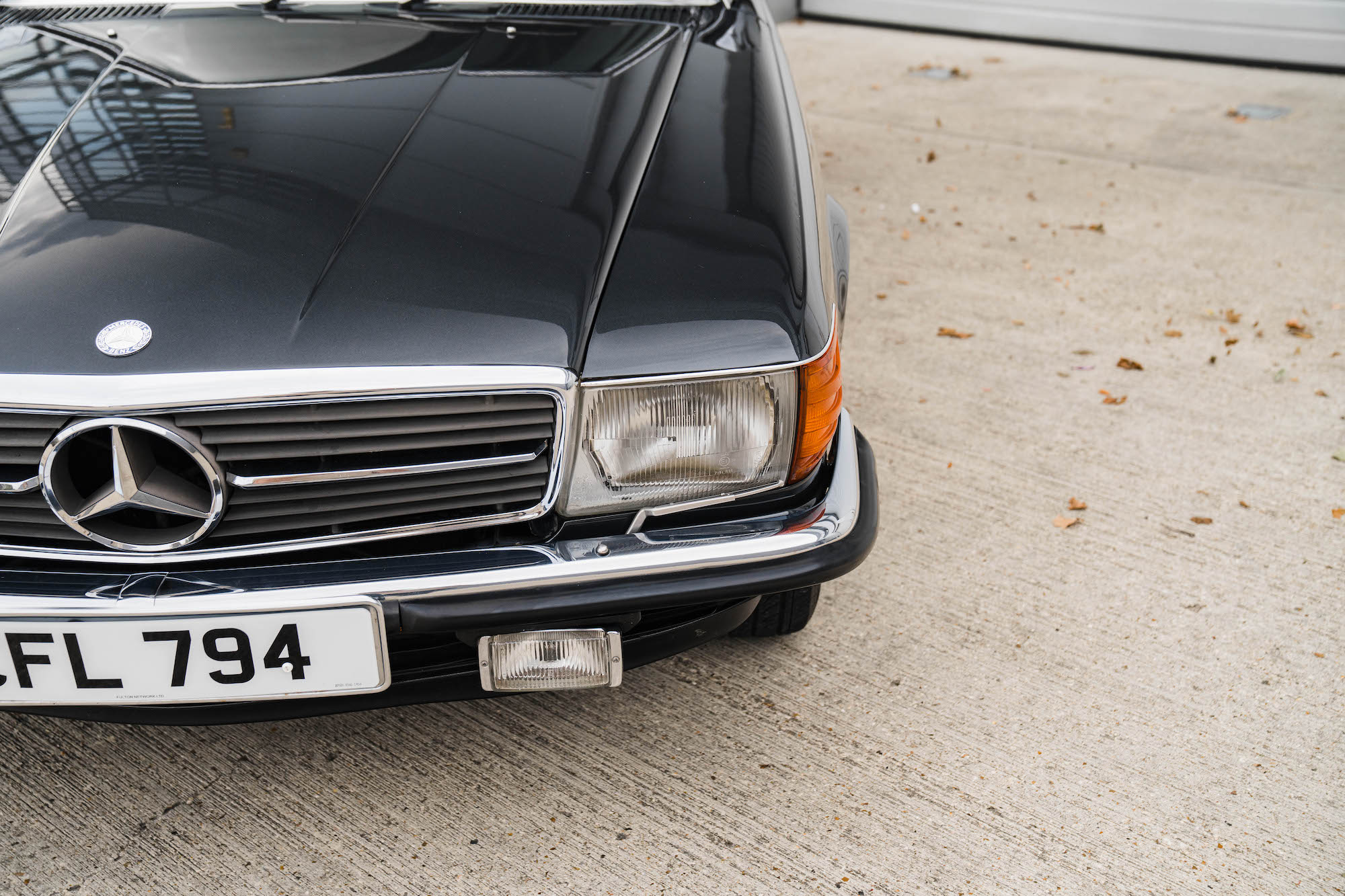 1985 MERCEDES-BENZ (R107) 380 SL