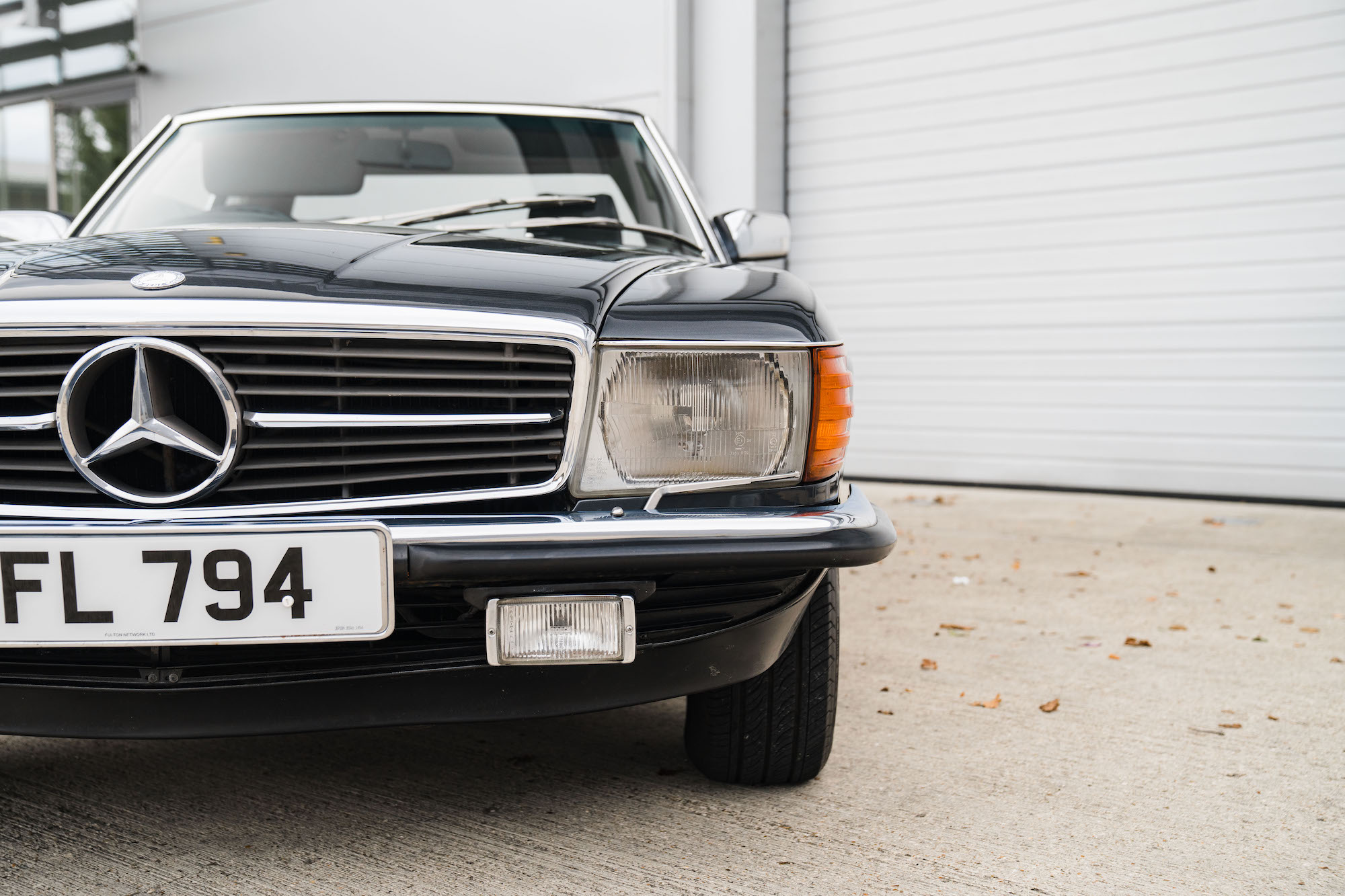 1985 MERCEDES-BENZ (R107) 380 SL