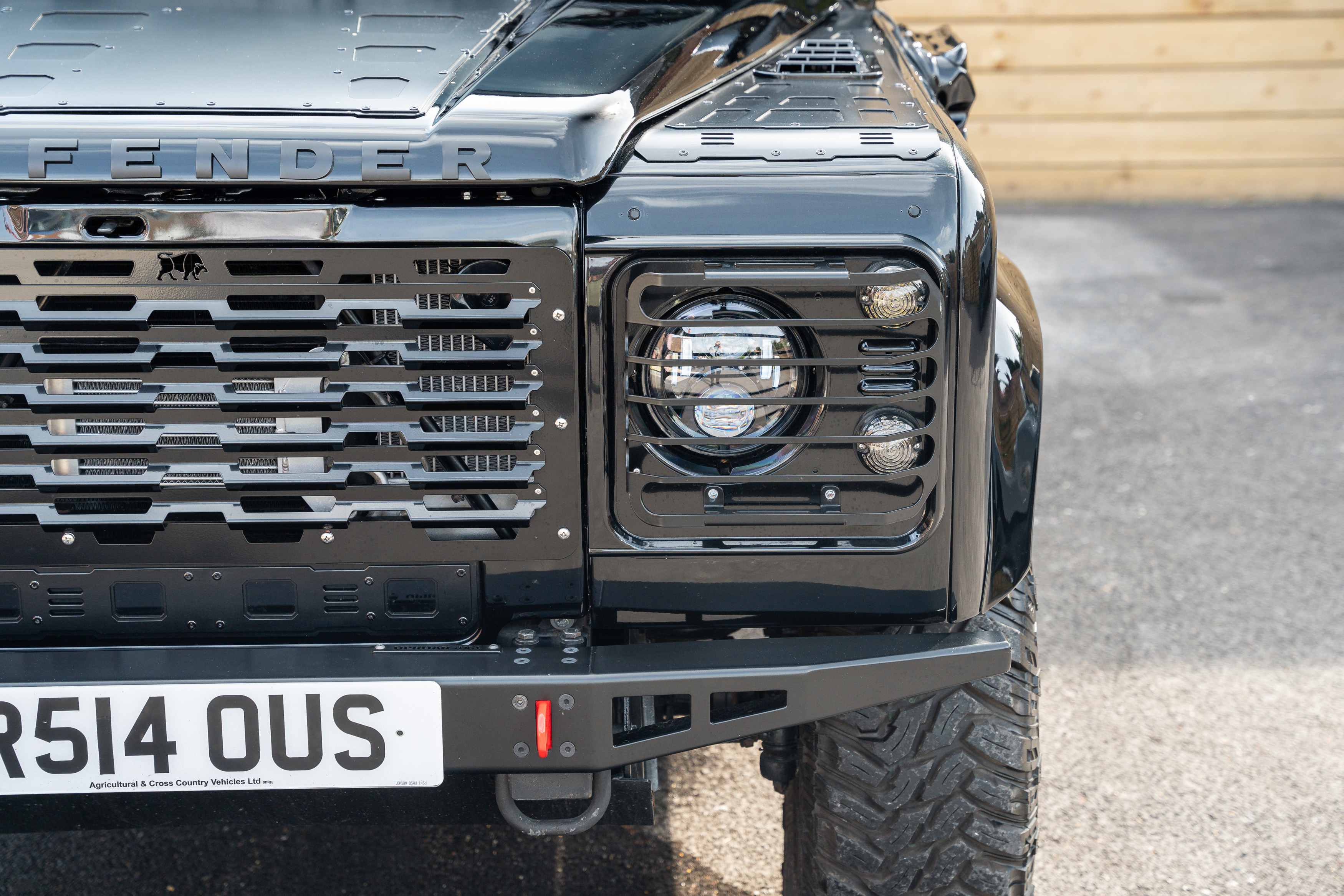 1998 LAND ROVER DEFENDER 90 - EX MOD