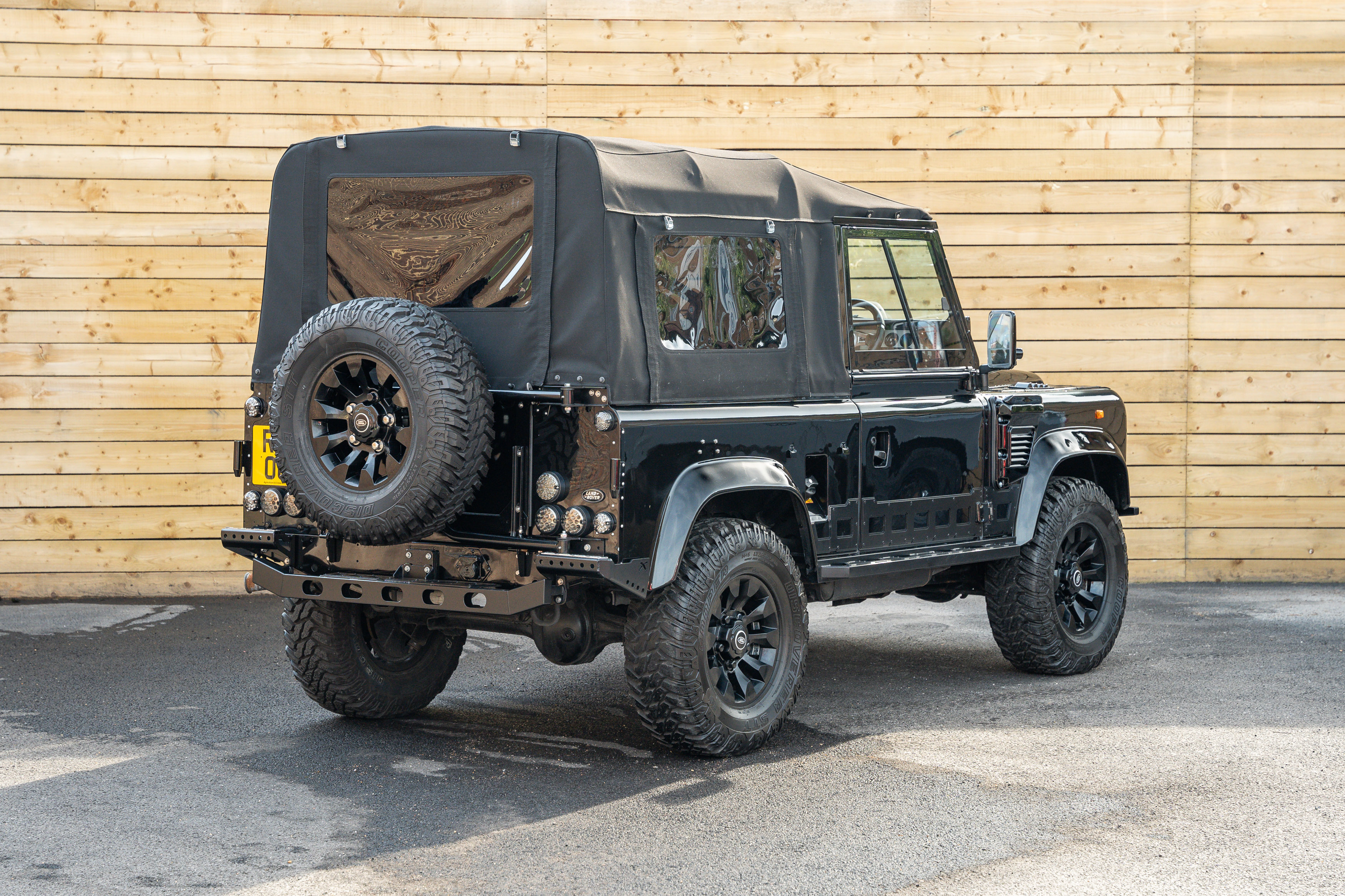 1998 LAND ROVER DEFENDER 90 - EX MOD