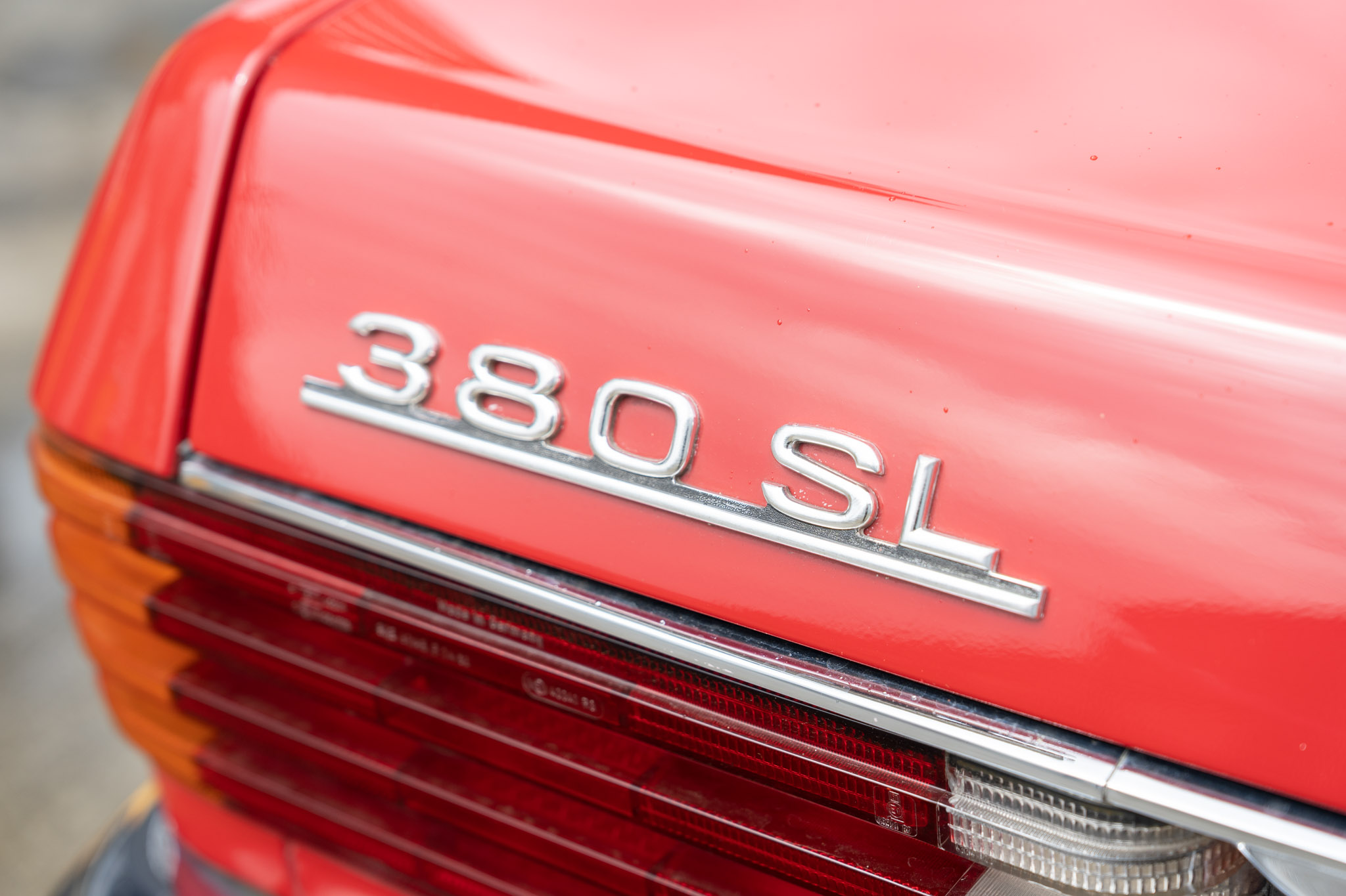 1983 MERCEDES-BENZ (R107) 380 SL for sale by auction in Merewether, NSW ...