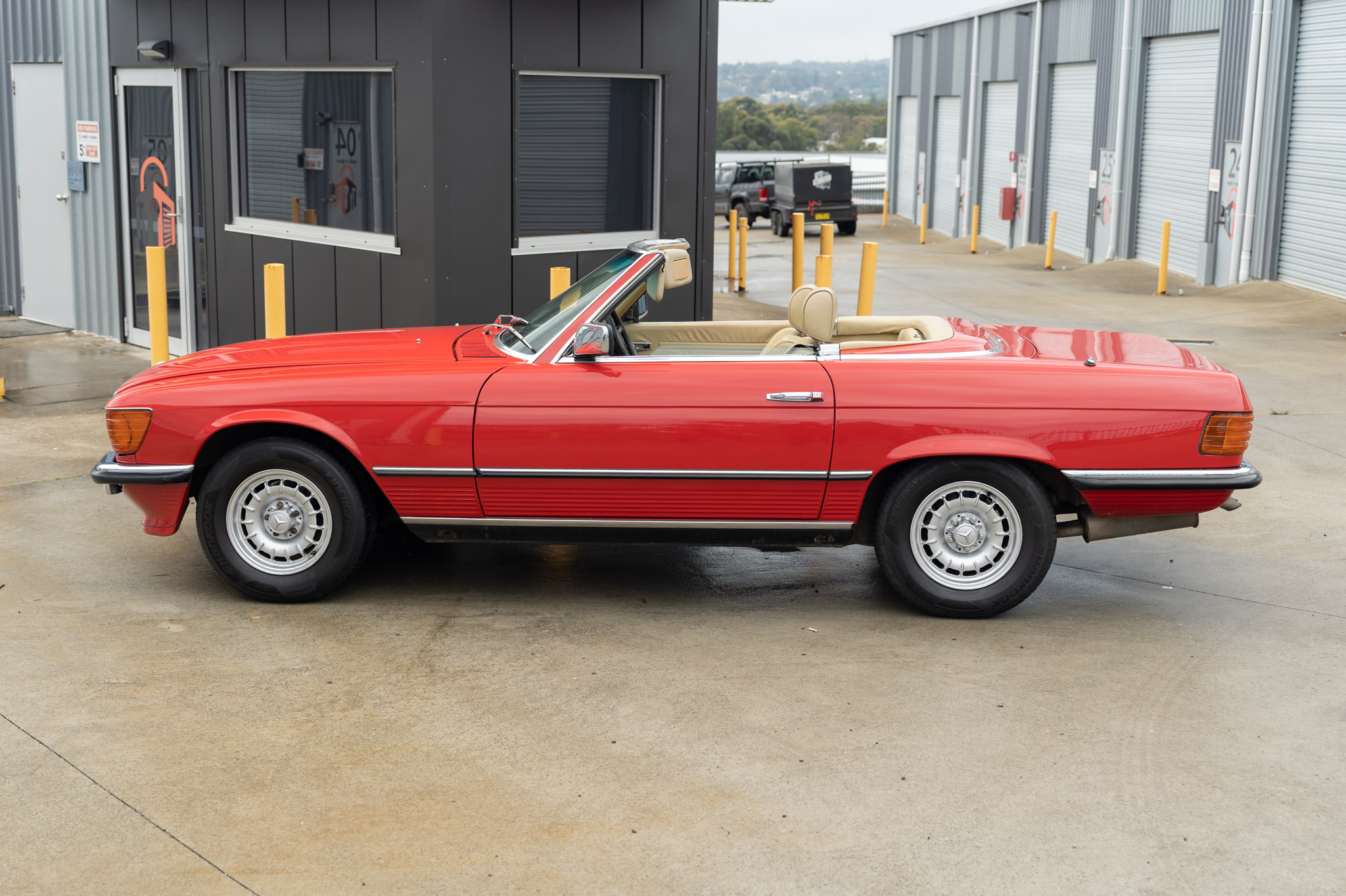 1983 MERCEDES-BENZ (R107) 380 SL for sale by auction in Merewether, NSW ...