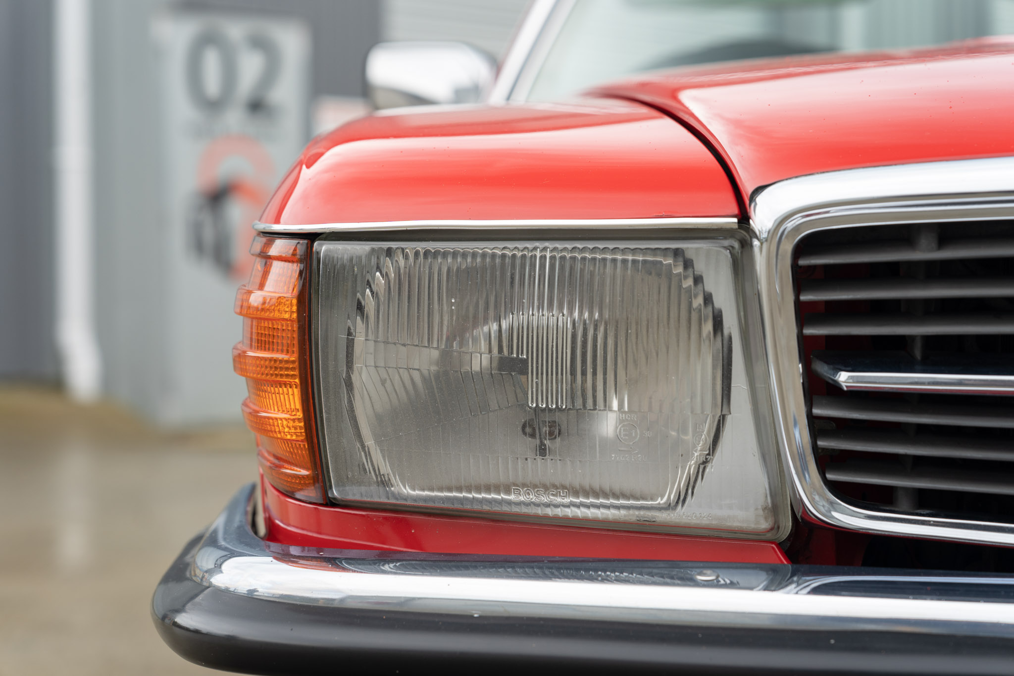 1983 MERCEDES-BENZ (R107) 380 SL for sale by auction in Merewether, NSW ...