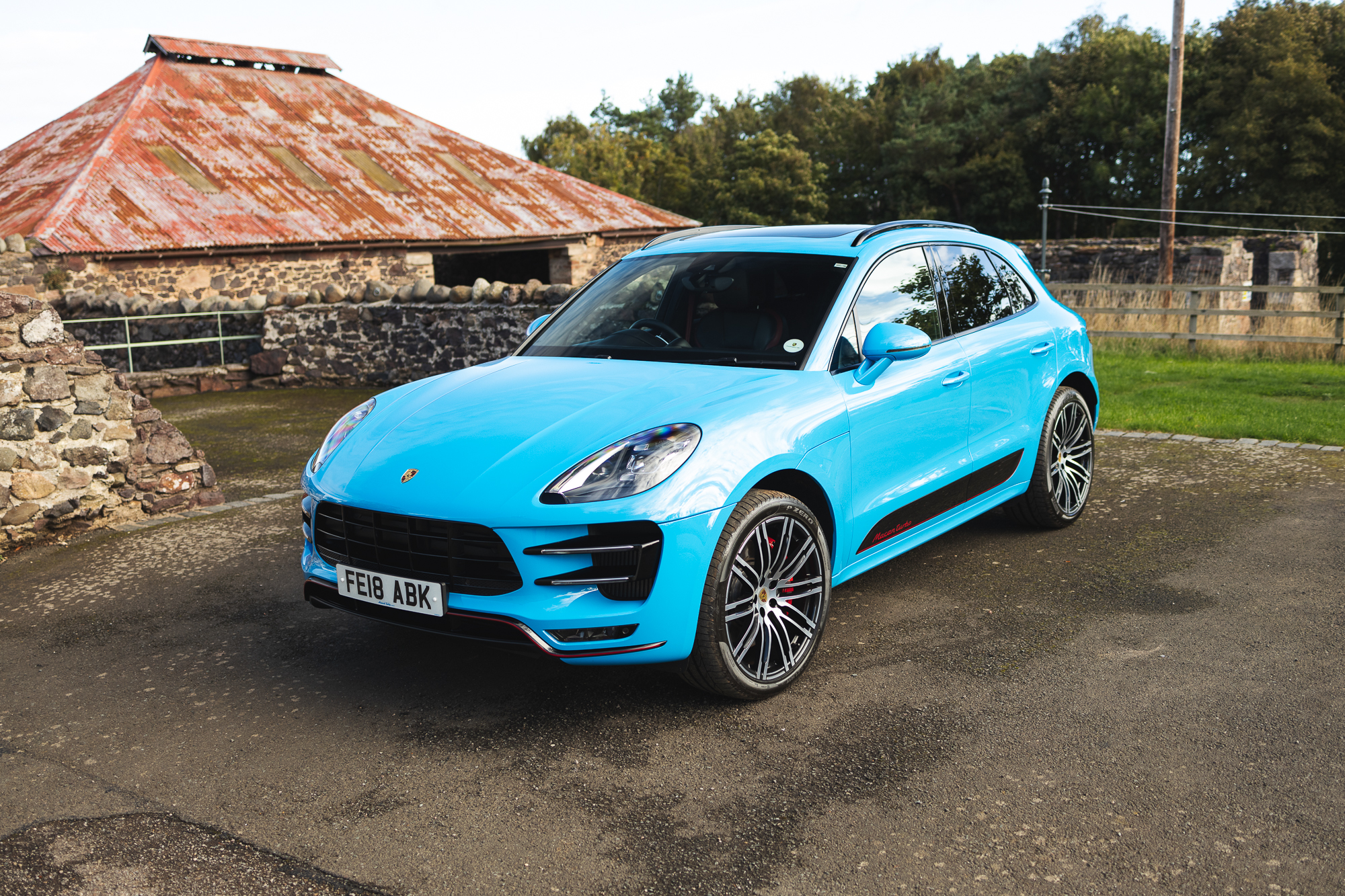 2018 PORSCHE MACAN TURBO EXCLUSIVE PERFORMANCE EDITION