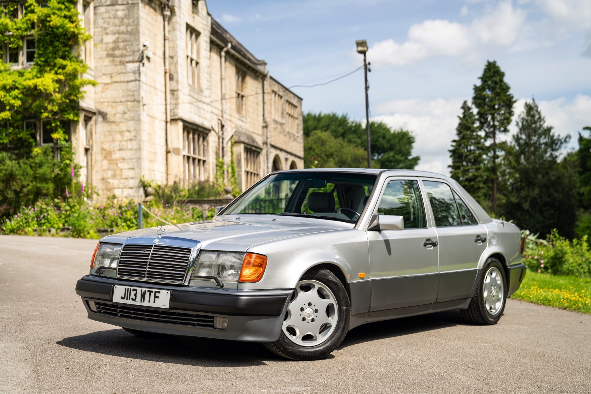 1991 MERCEDES-BENZ (W124) 500E