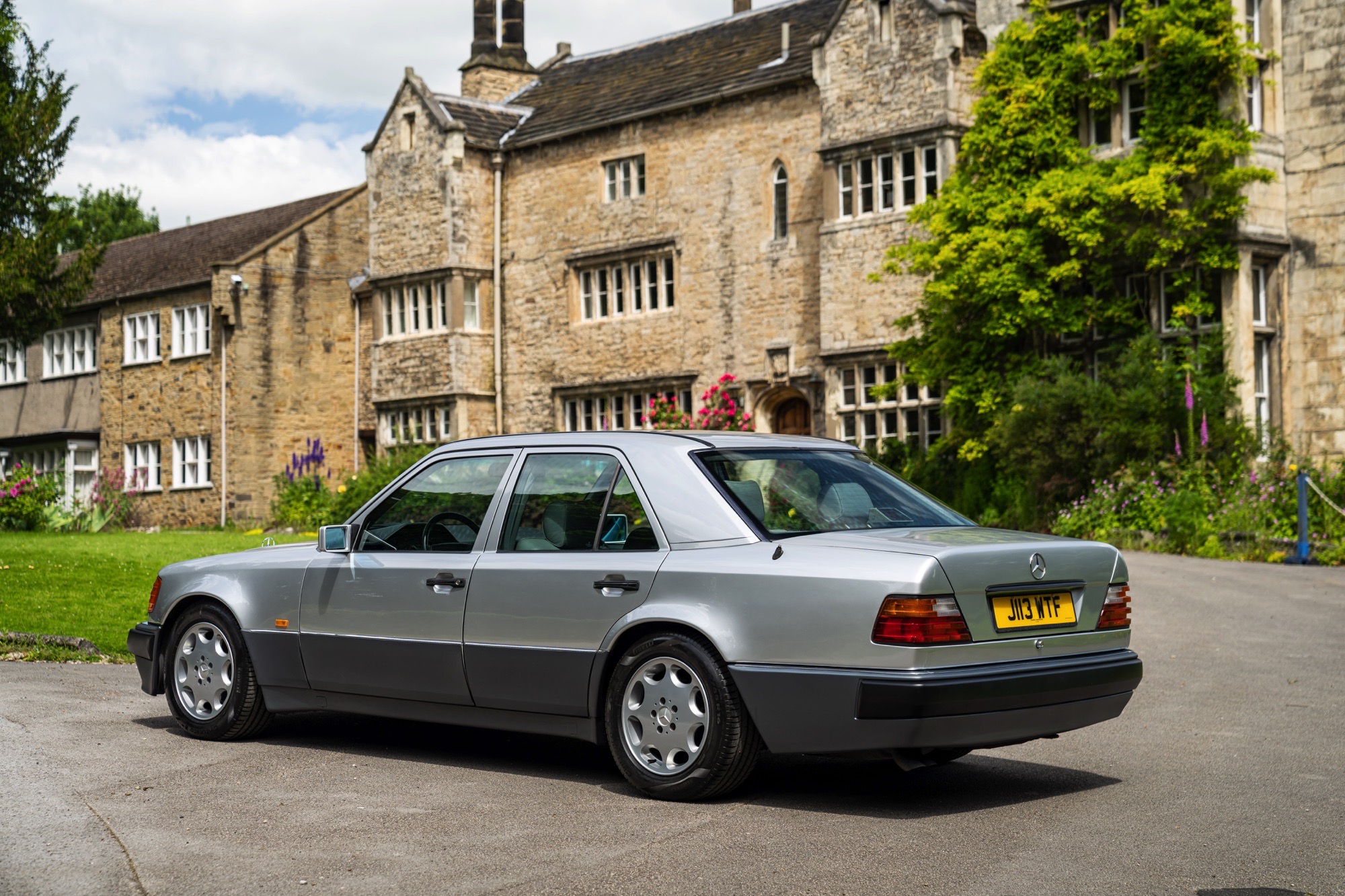 1991 MERCEDES-BENZ (W124) 500E
