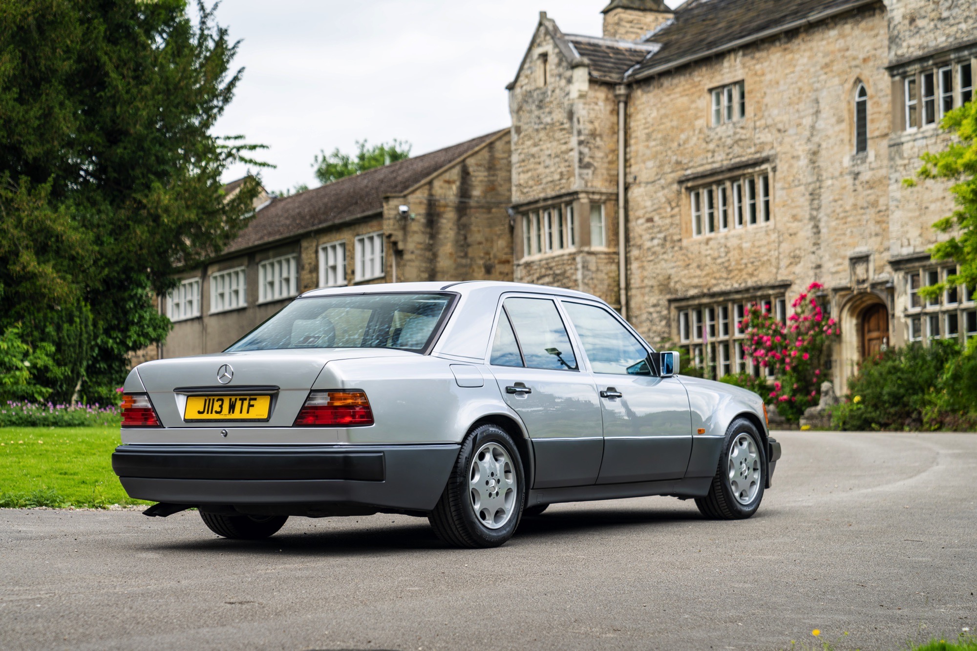 1991 MERCEDES-BENZ (W124) 500E