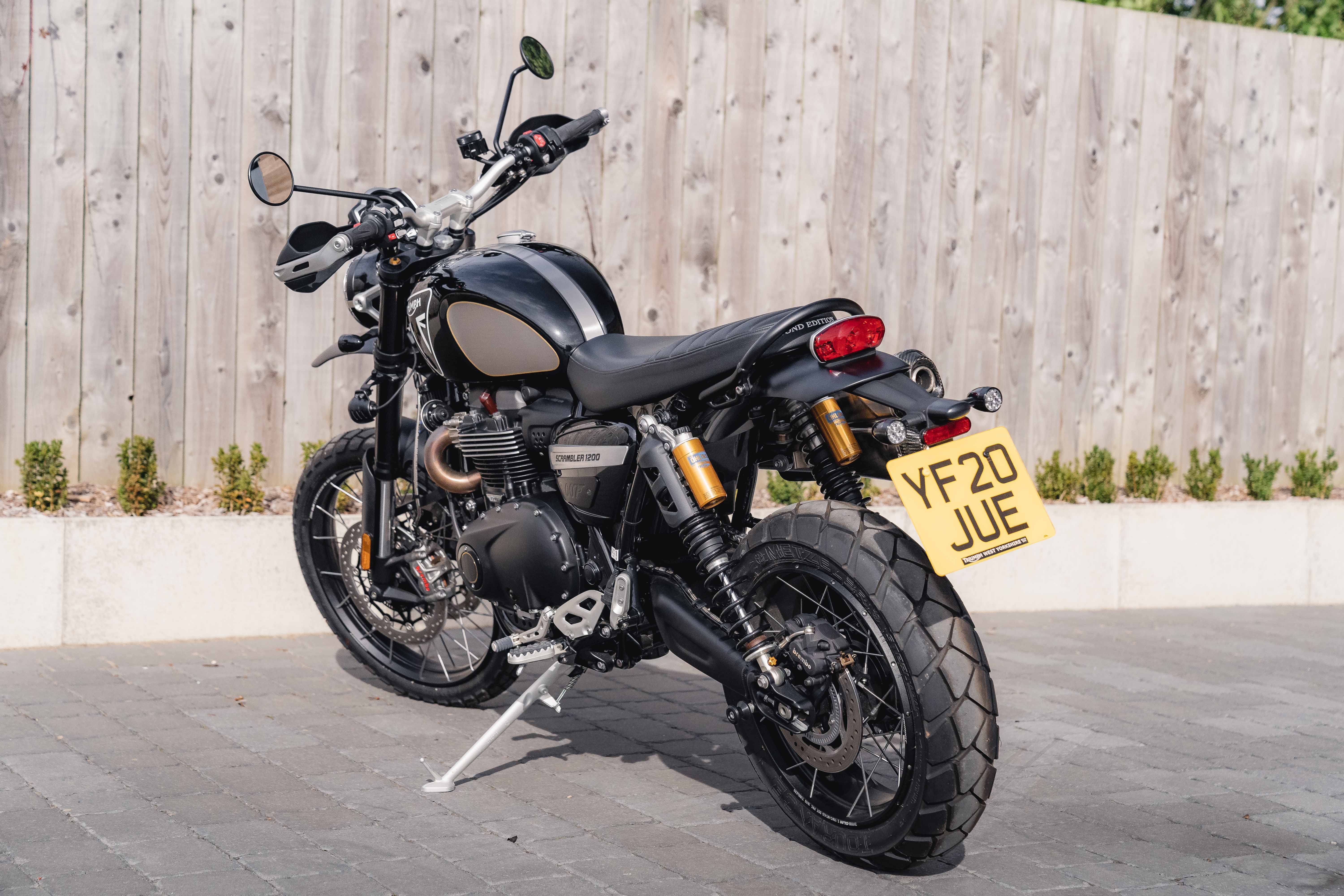 2020 TRIUMPH SCRAMBLER 1200 'BOND EDITION' - 18 MILES - VAT Q