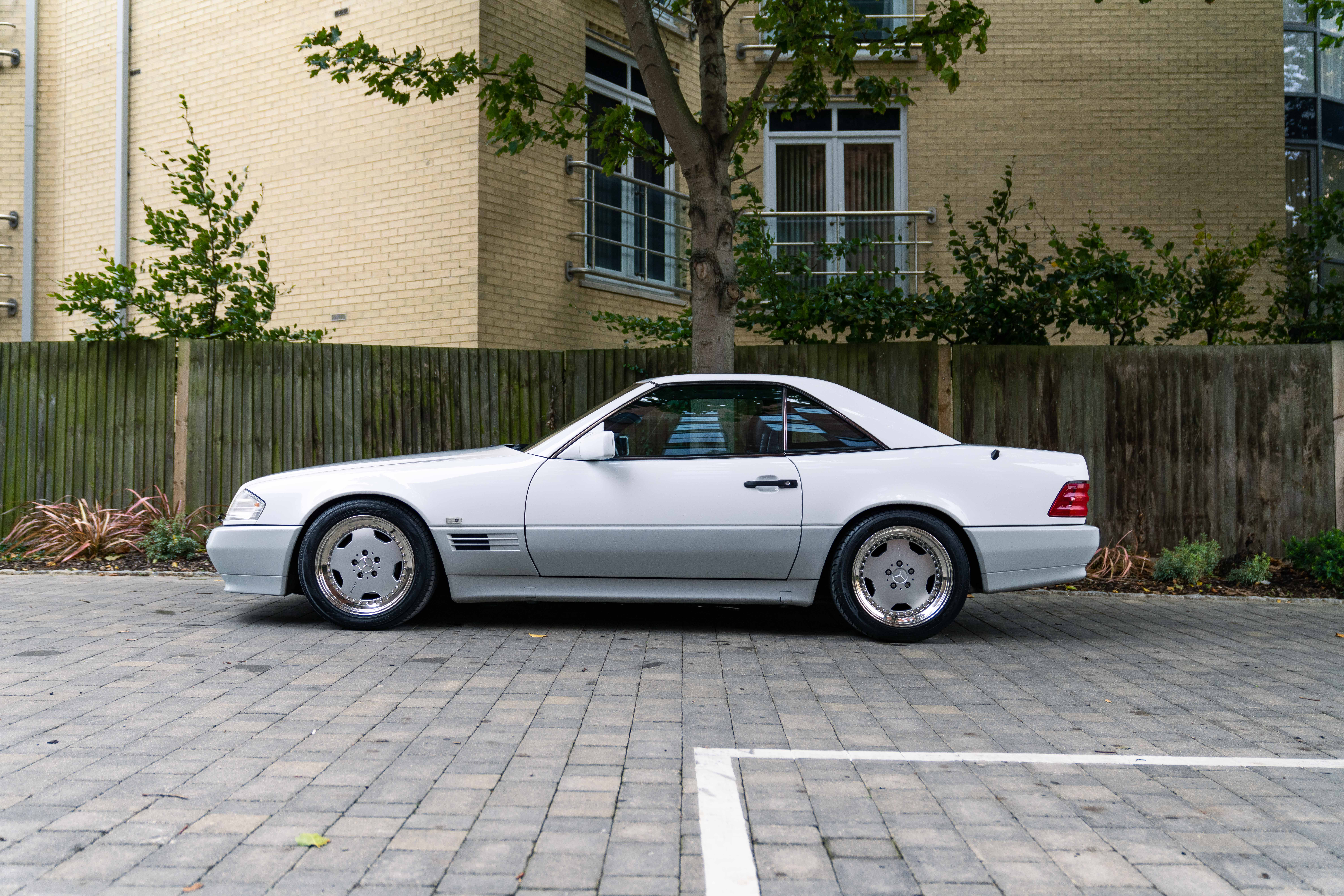 1992 MERCEDES-BENZ (R129) 500SL