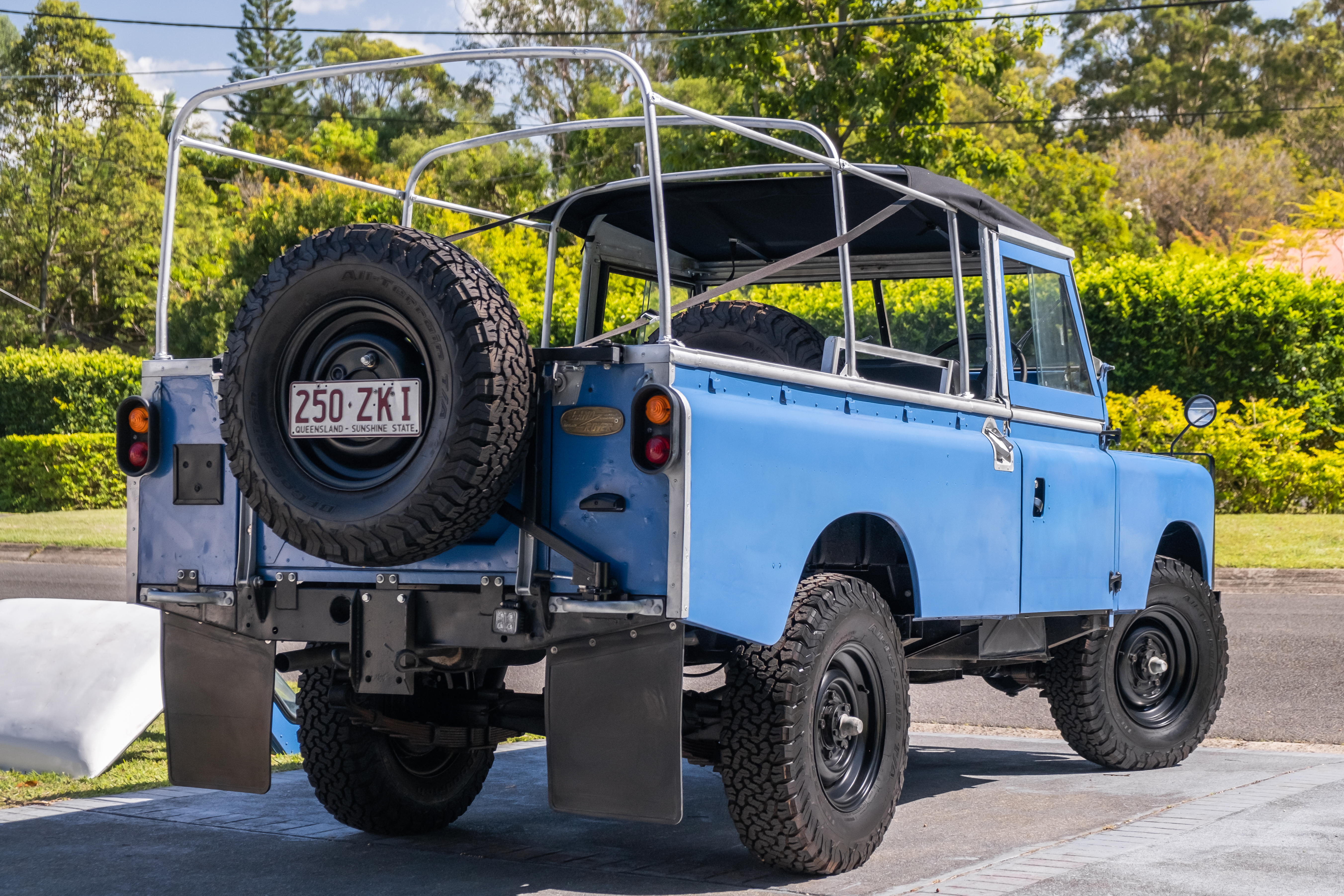1968 LAND ROVER SERIES IIA 109"