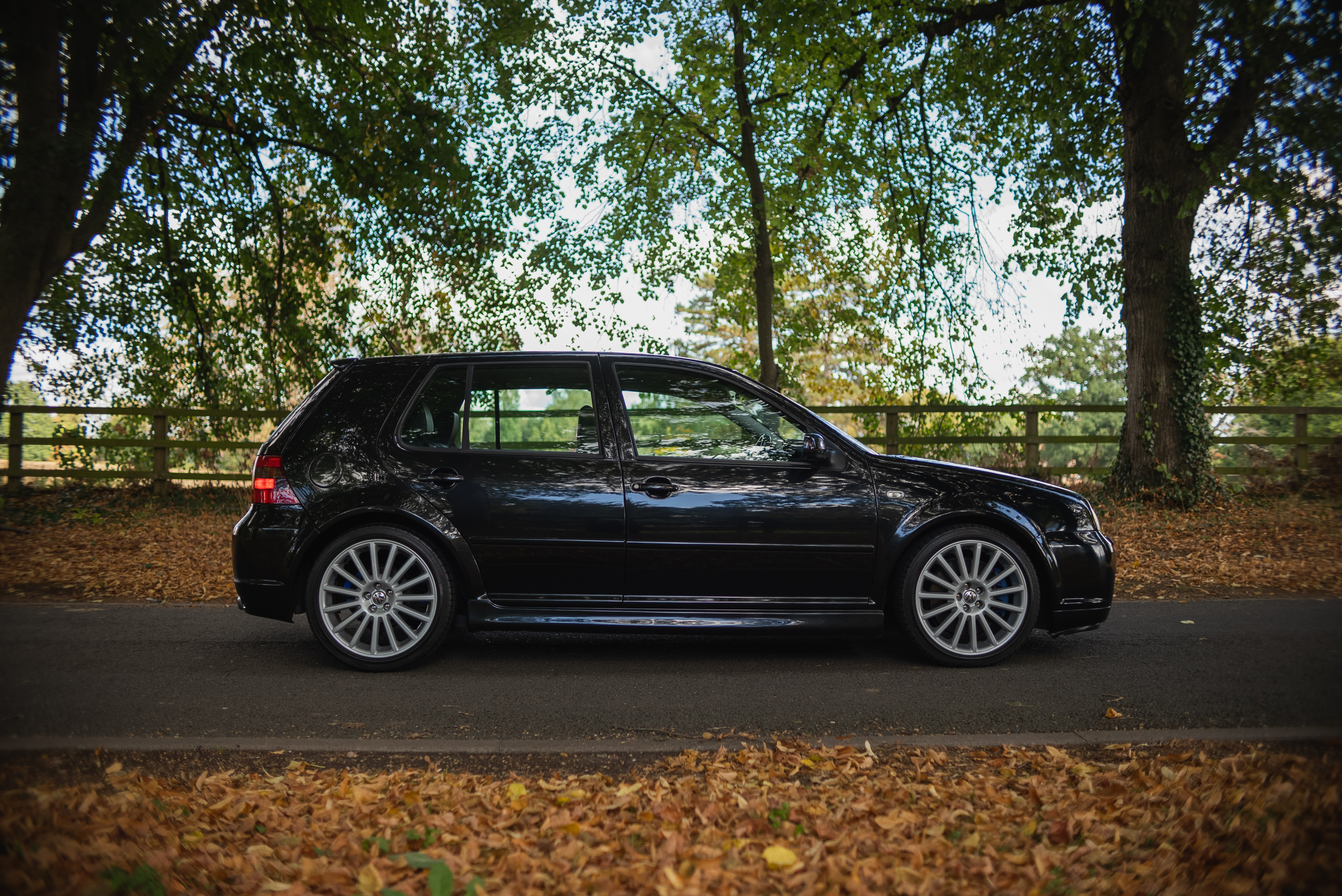 2003 VOLKSWAGEN GOLF (MK4) R32