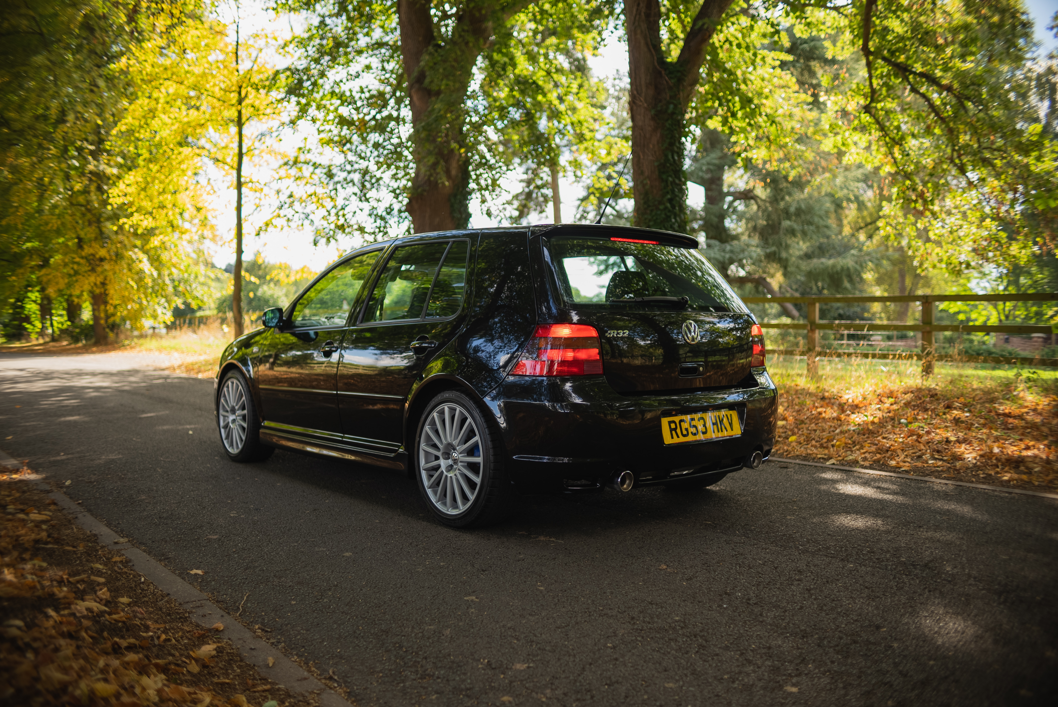 2003 VOLKSWAGEN GOLF (MK4) R32