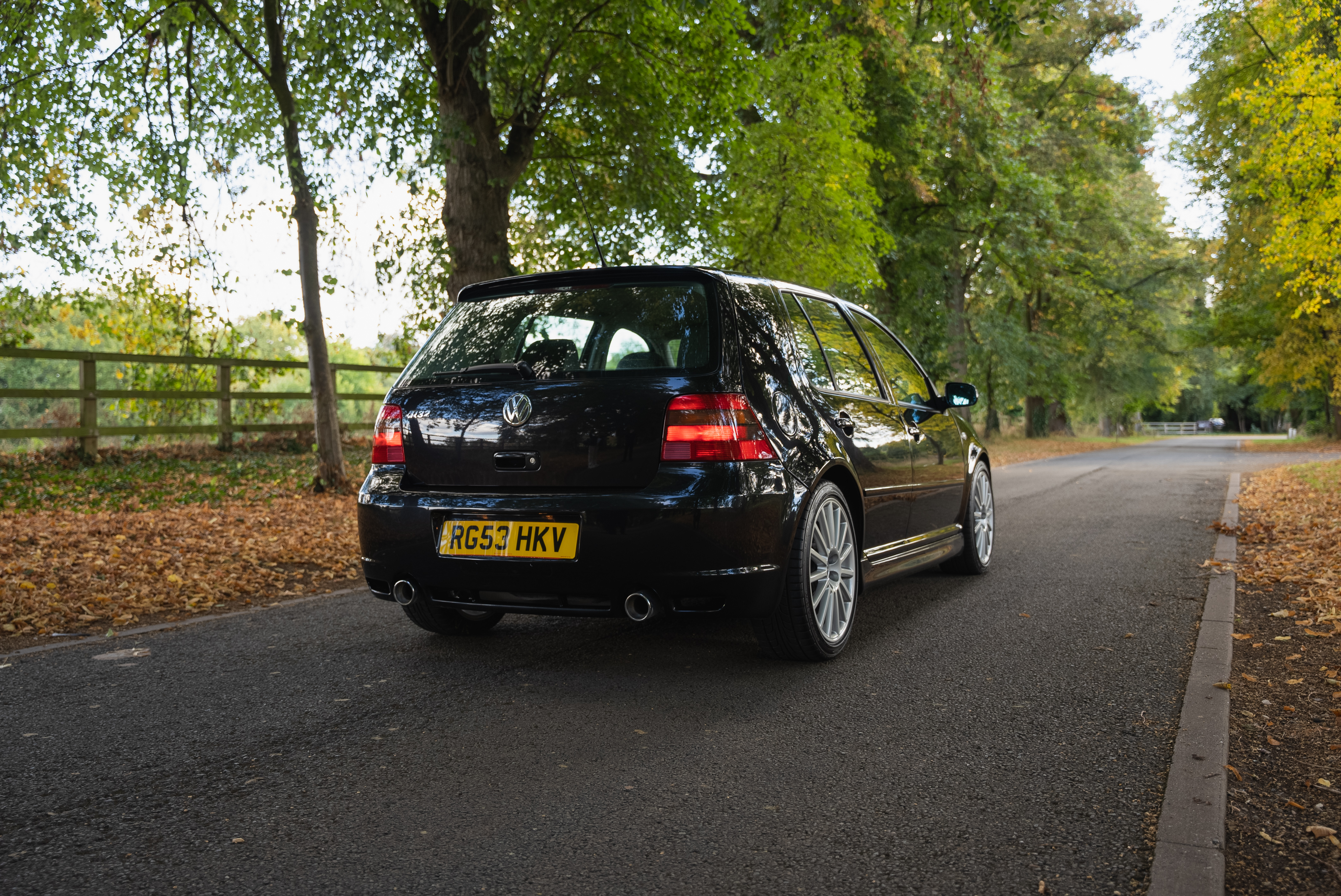2003 VOLKSWAGEN GOLF (MK4) R32