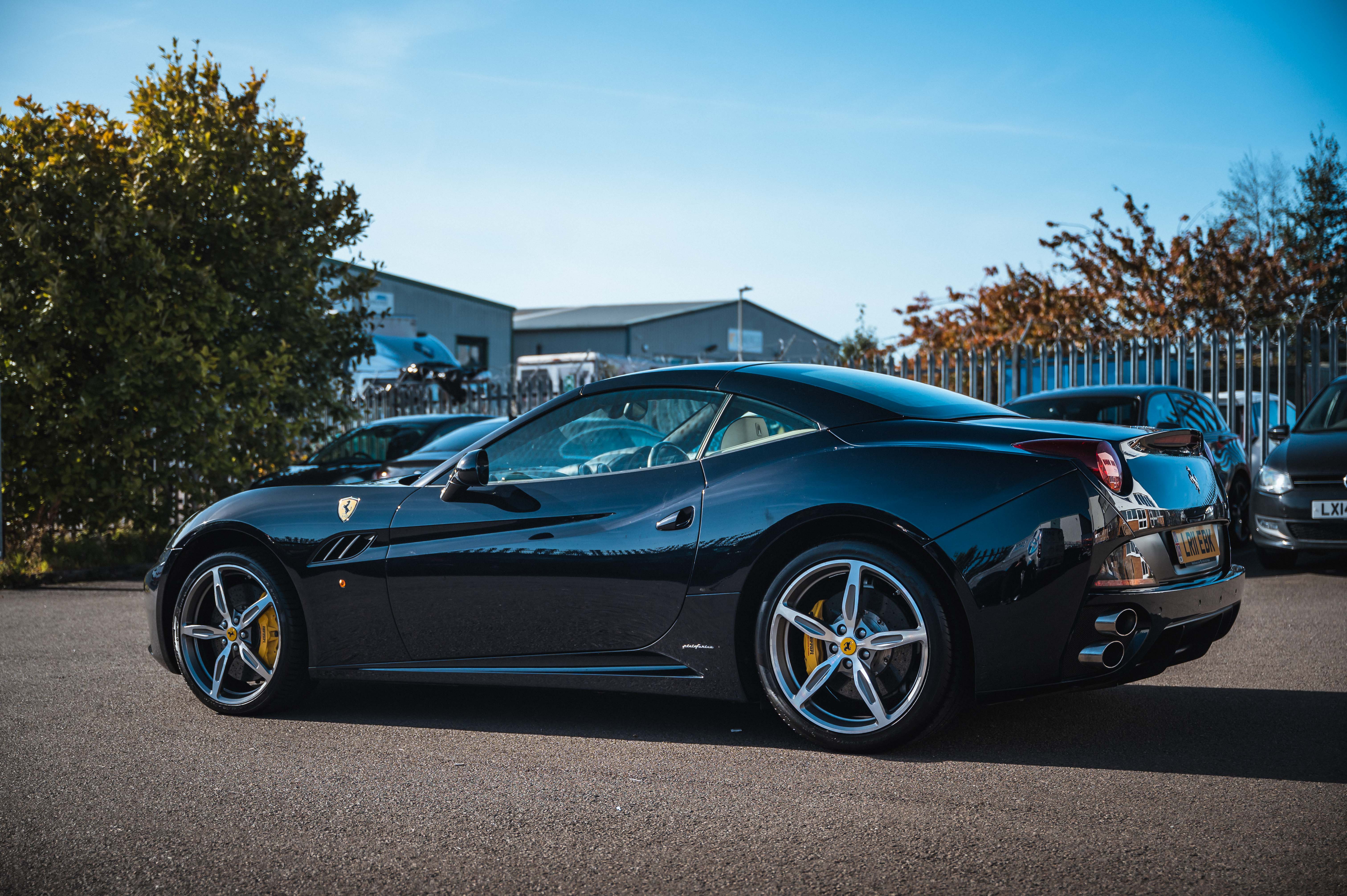 2011 FERRARI CALIFORNIA