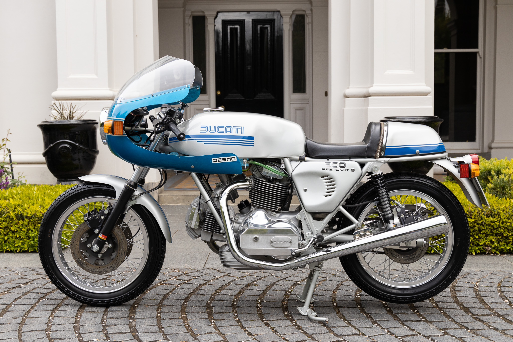 1976 DUCATI 900 SS - 8 KM