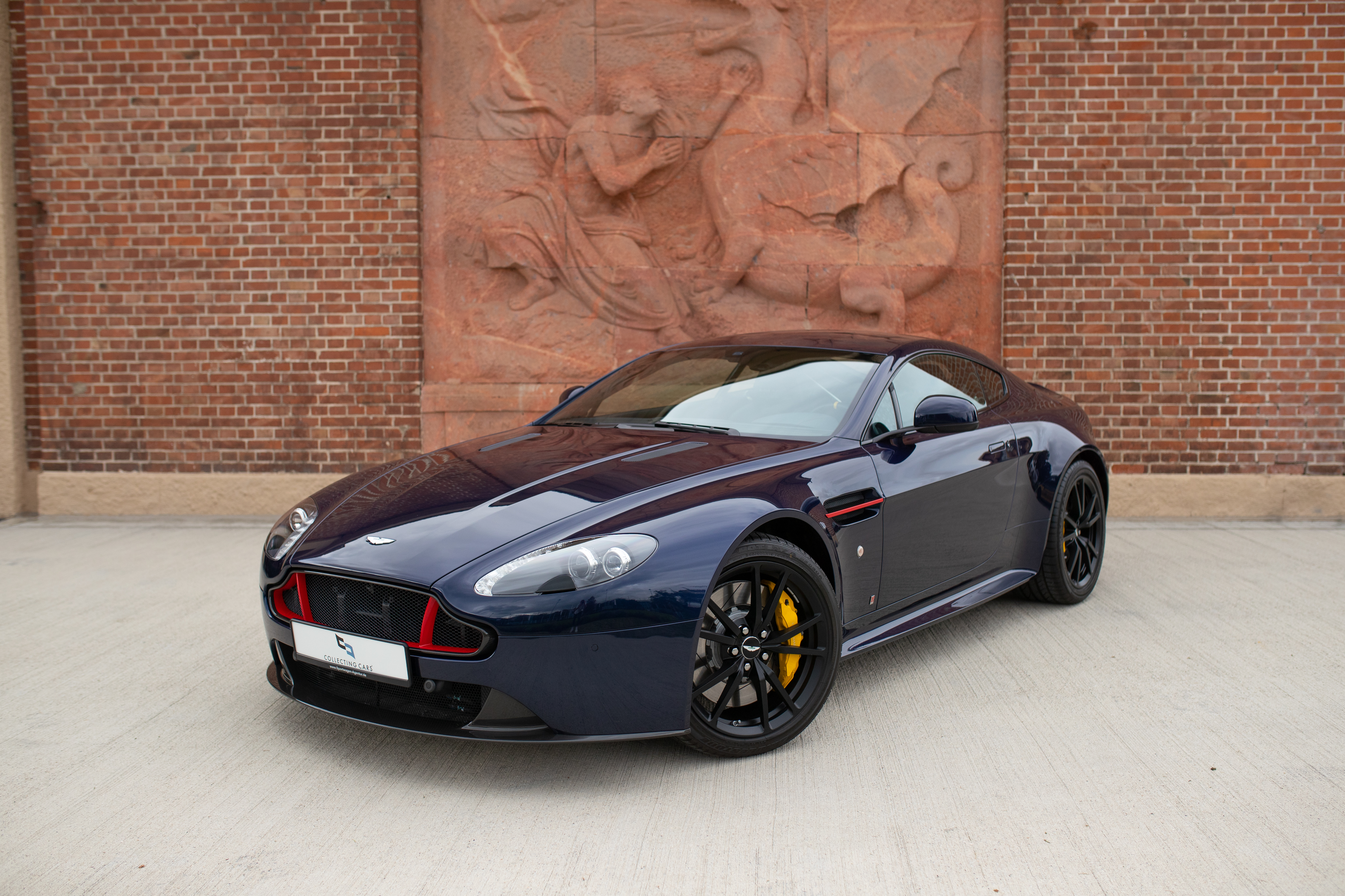 2019 ASTON MARTIN V8 VANTAGE S RED BULL RACING EDITION - 262 KM - VAT Q