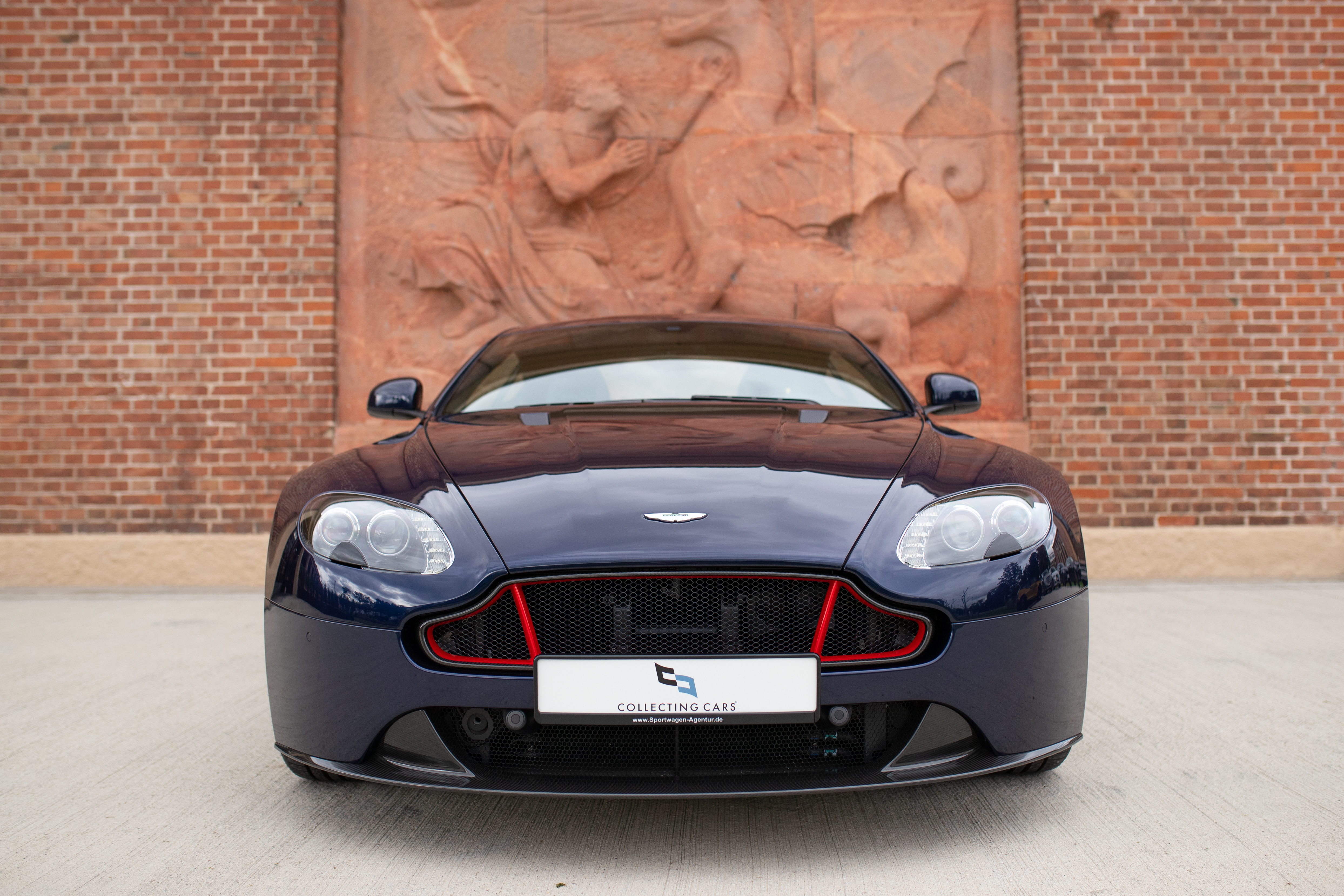 2019 ASTON MARTIN V8 VANTAGE S RED BULL RACING EDITION - 262 KM - VAT Q