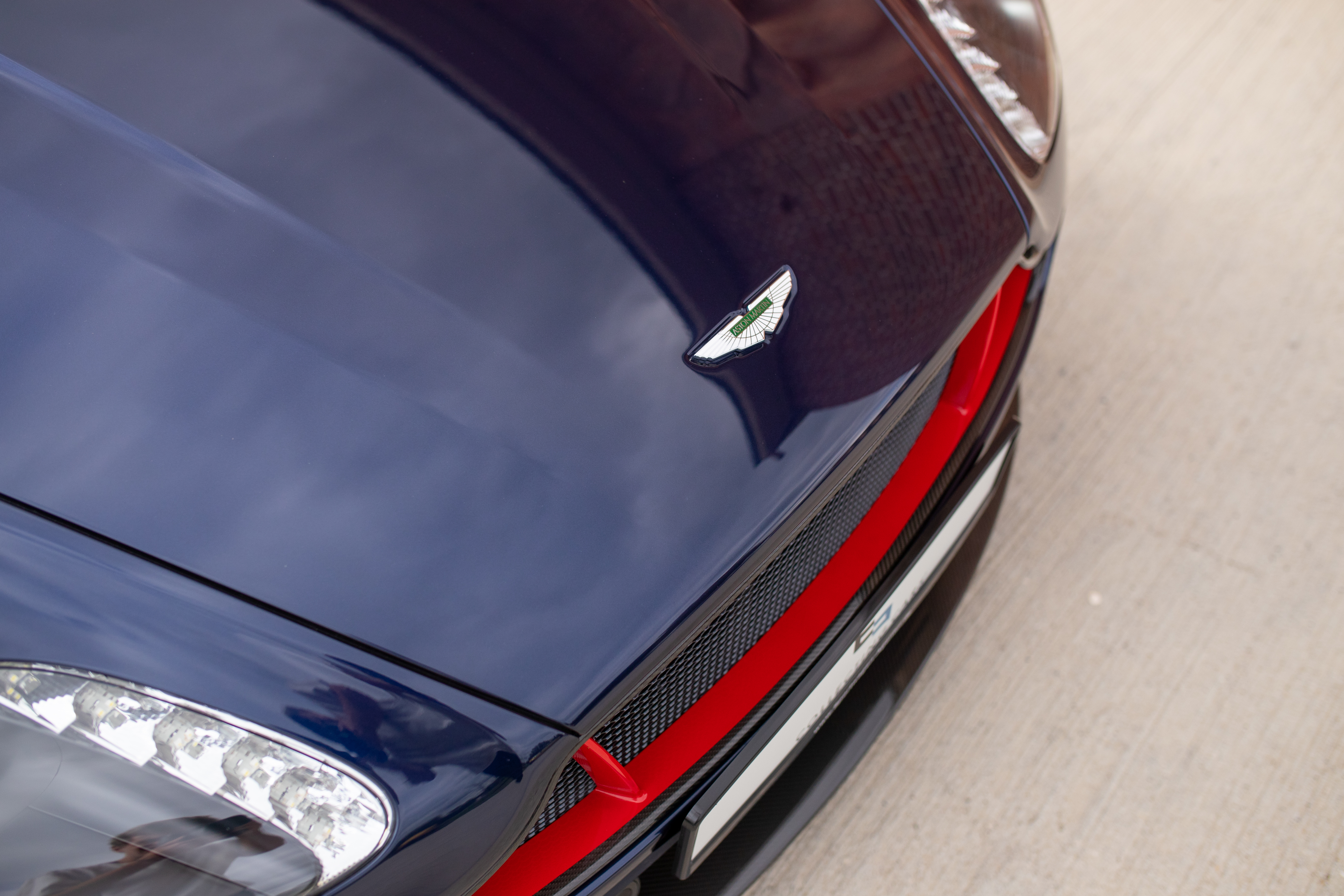 2019 ASTON MARTIN V8 VANTAGE S RED BULL RACING EDITION - 262 KM - VAT Q