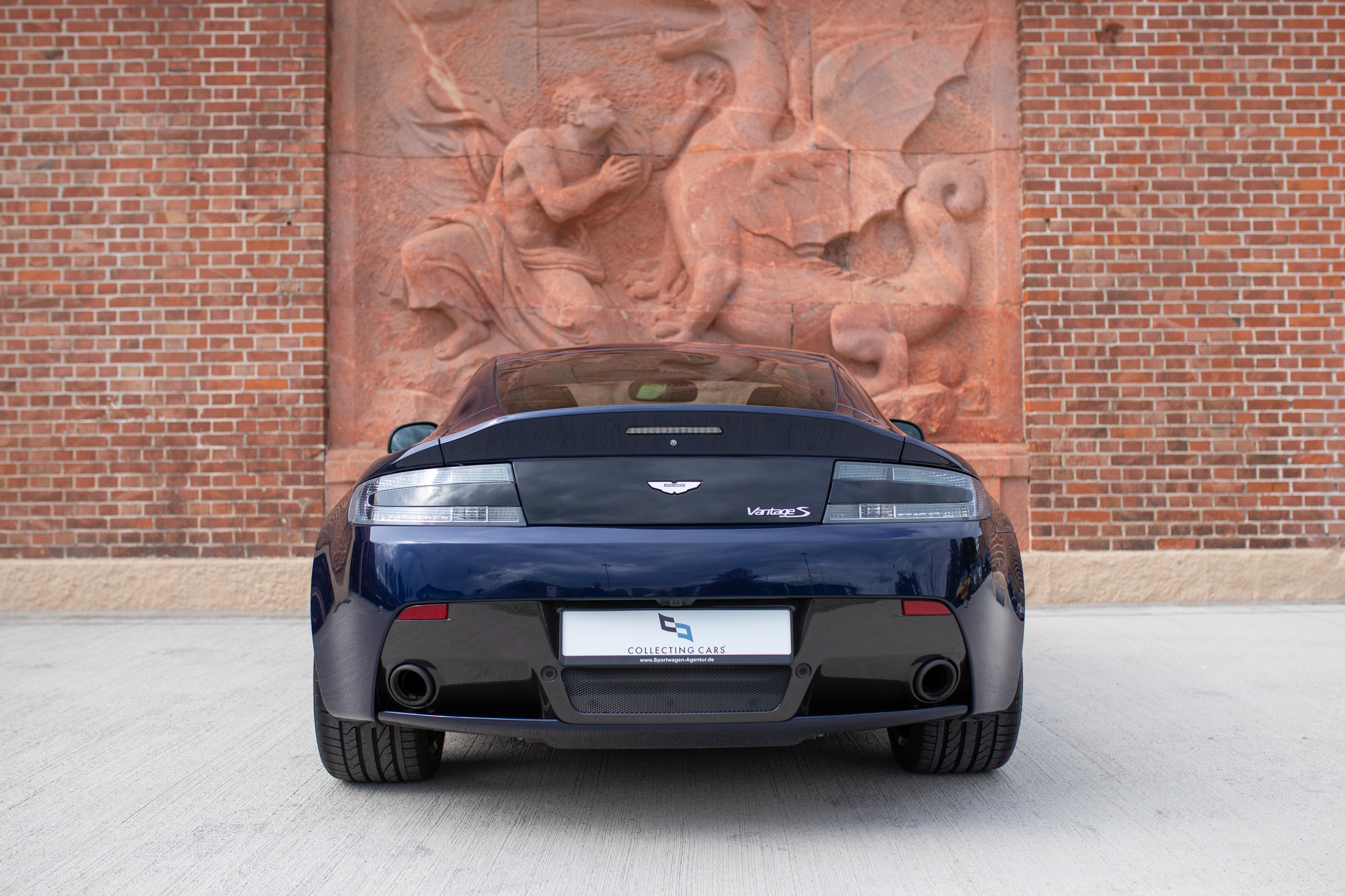 2019 ASTON MARTIN V8 VANTAGE S RED BULL RACING EDITION - 262 KM - VAT Q