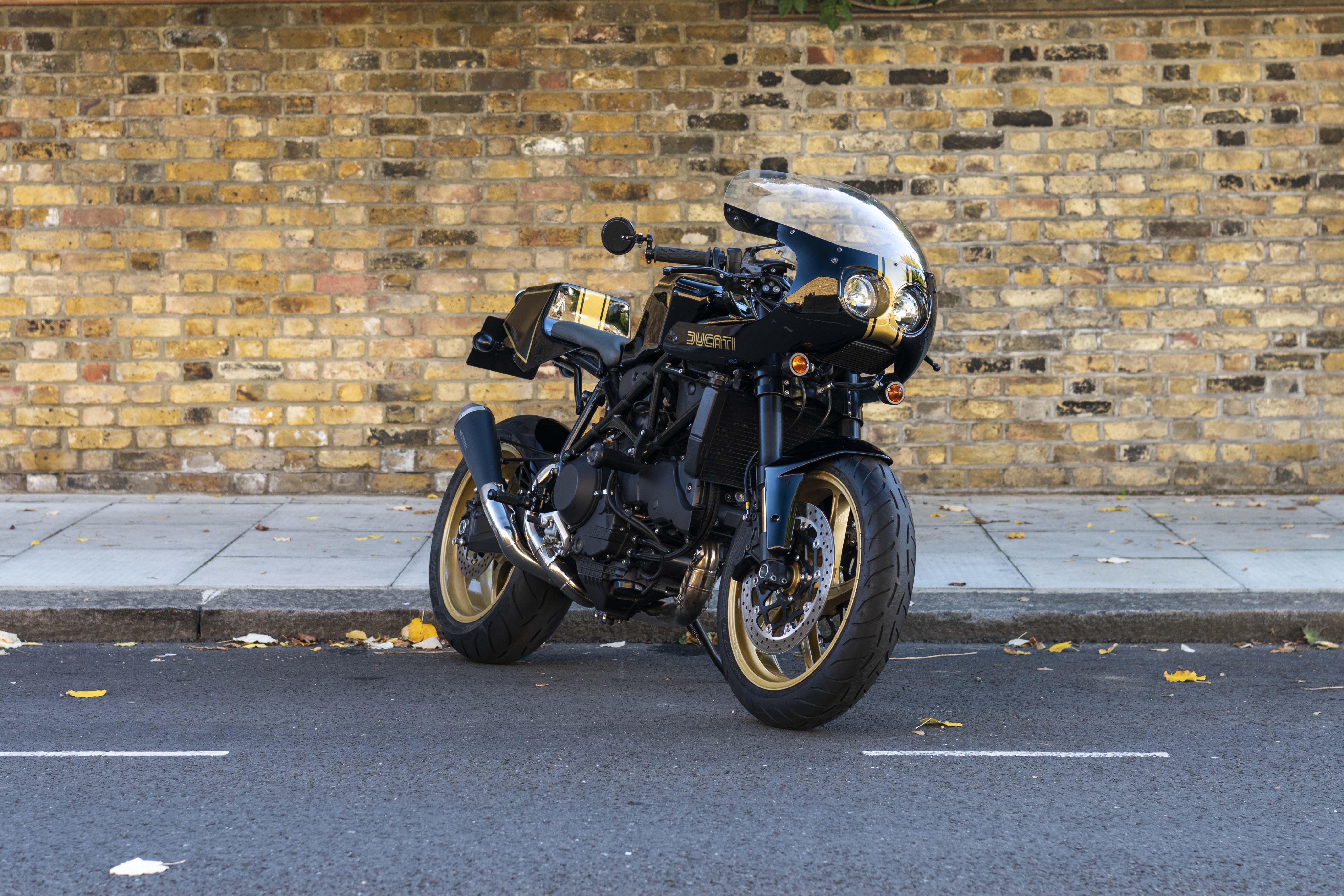 2005 DUCATI 999 - CUSTOM