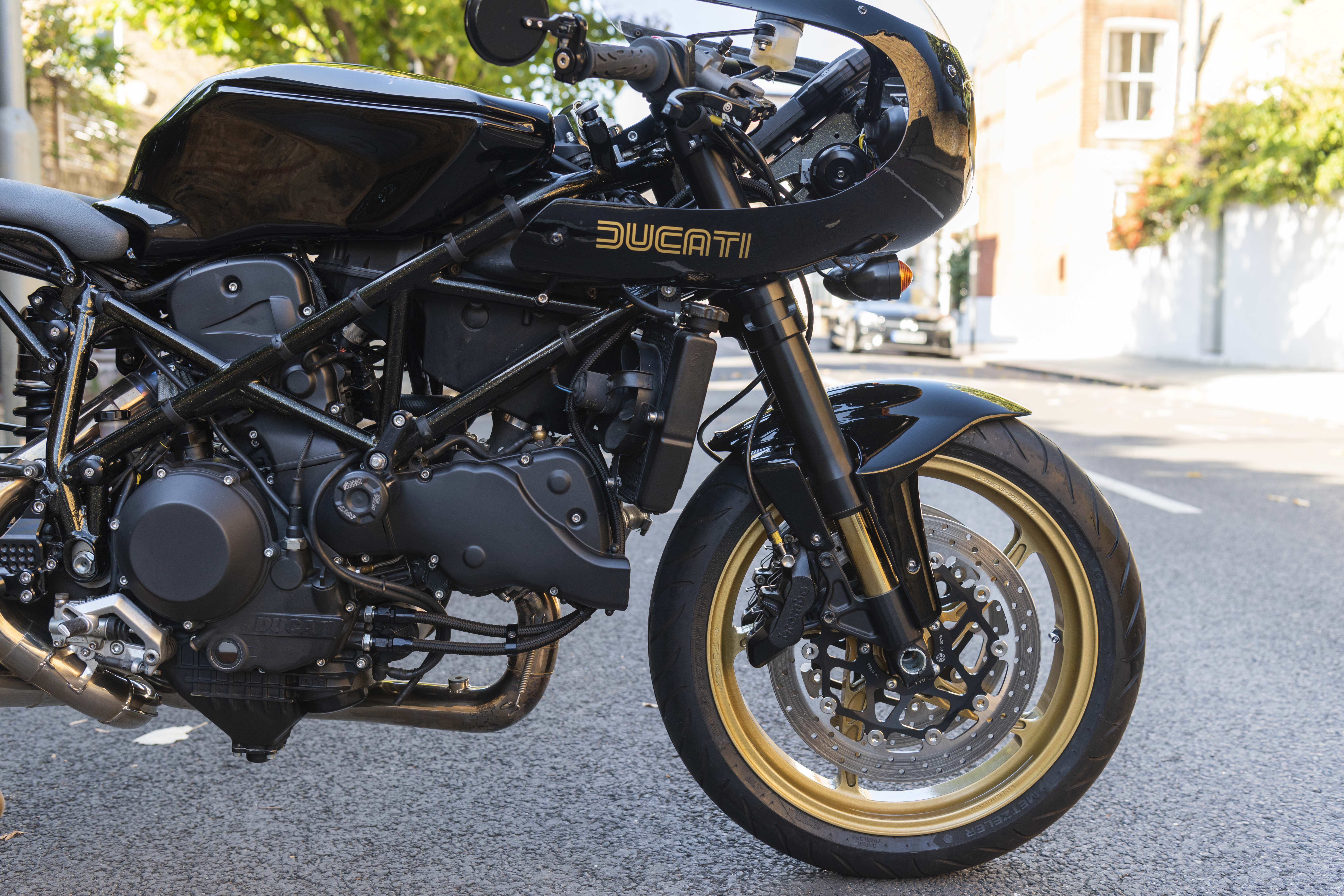 2005 DUCATI 999 - CUSTOM